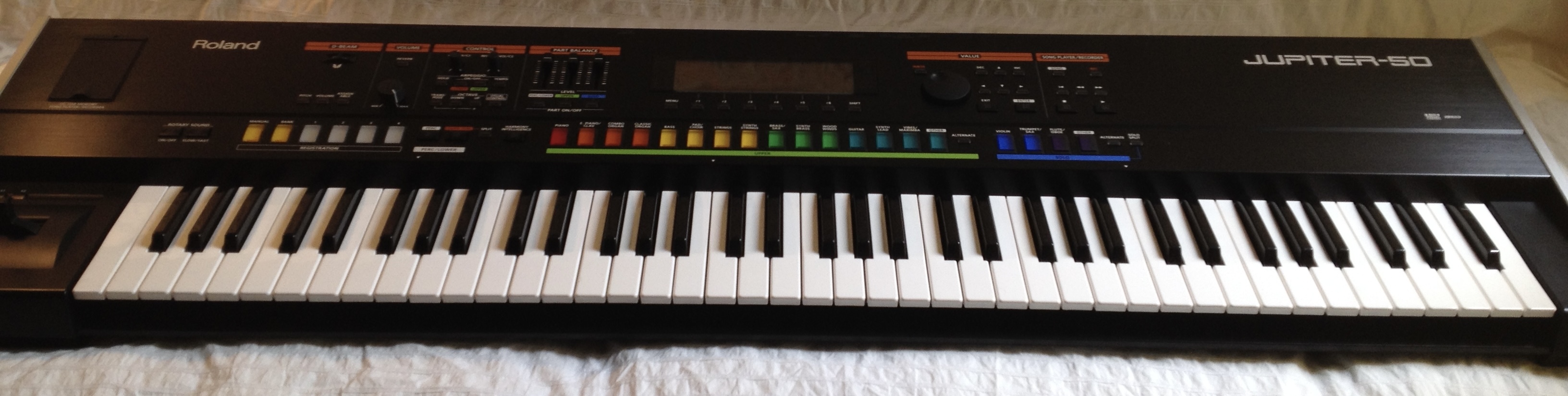 Jupiter-50 - Roland Jupiter-50 - Audiofanzine