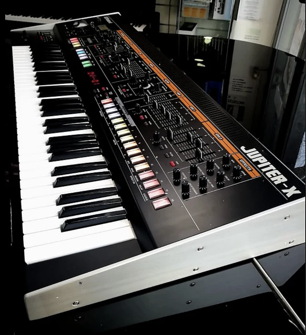 Jupiter-X - Roland Jupiter-X - Audiofanzine