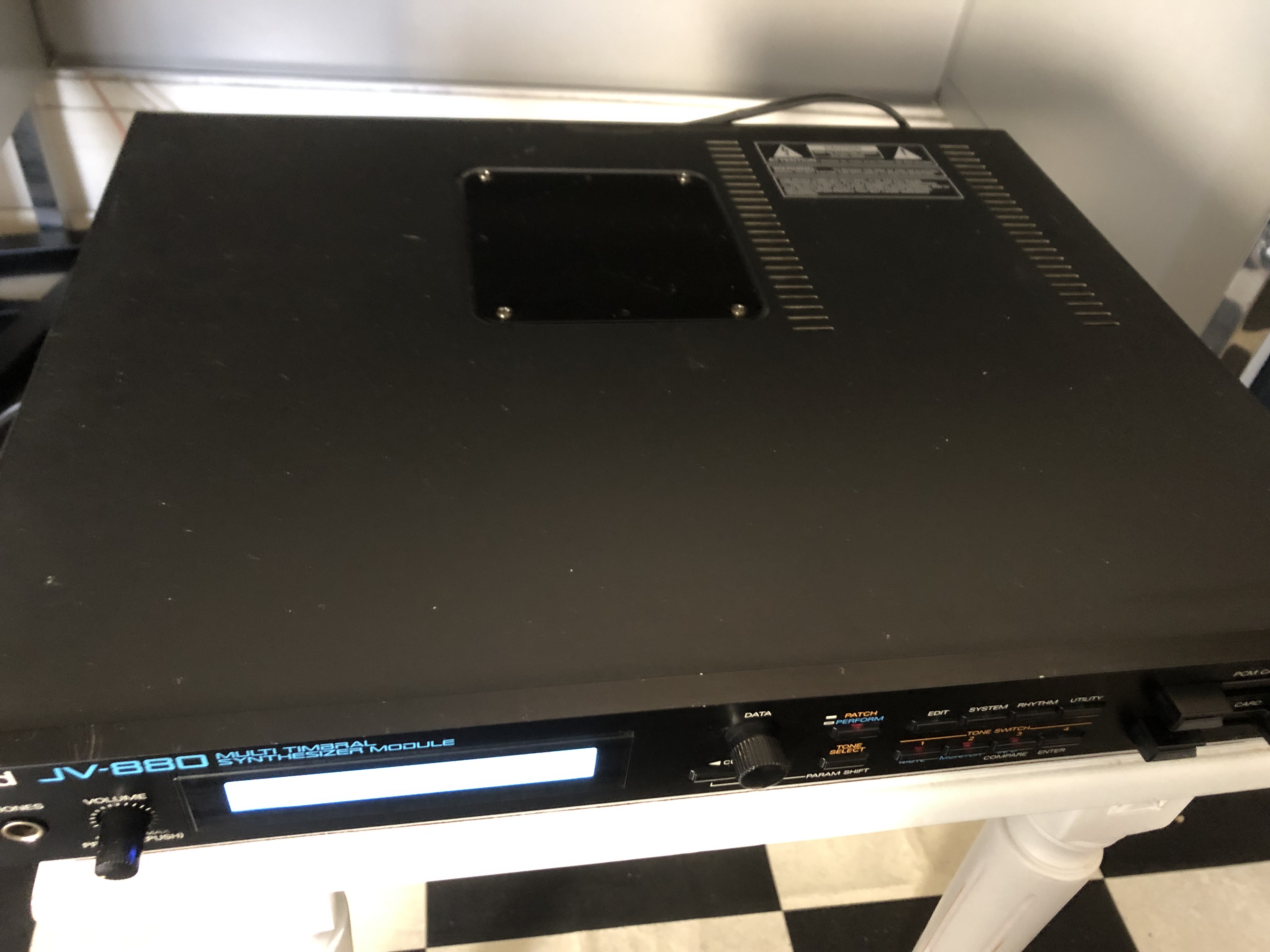 JV-880 - Roland JV-880 - Audiofanzine