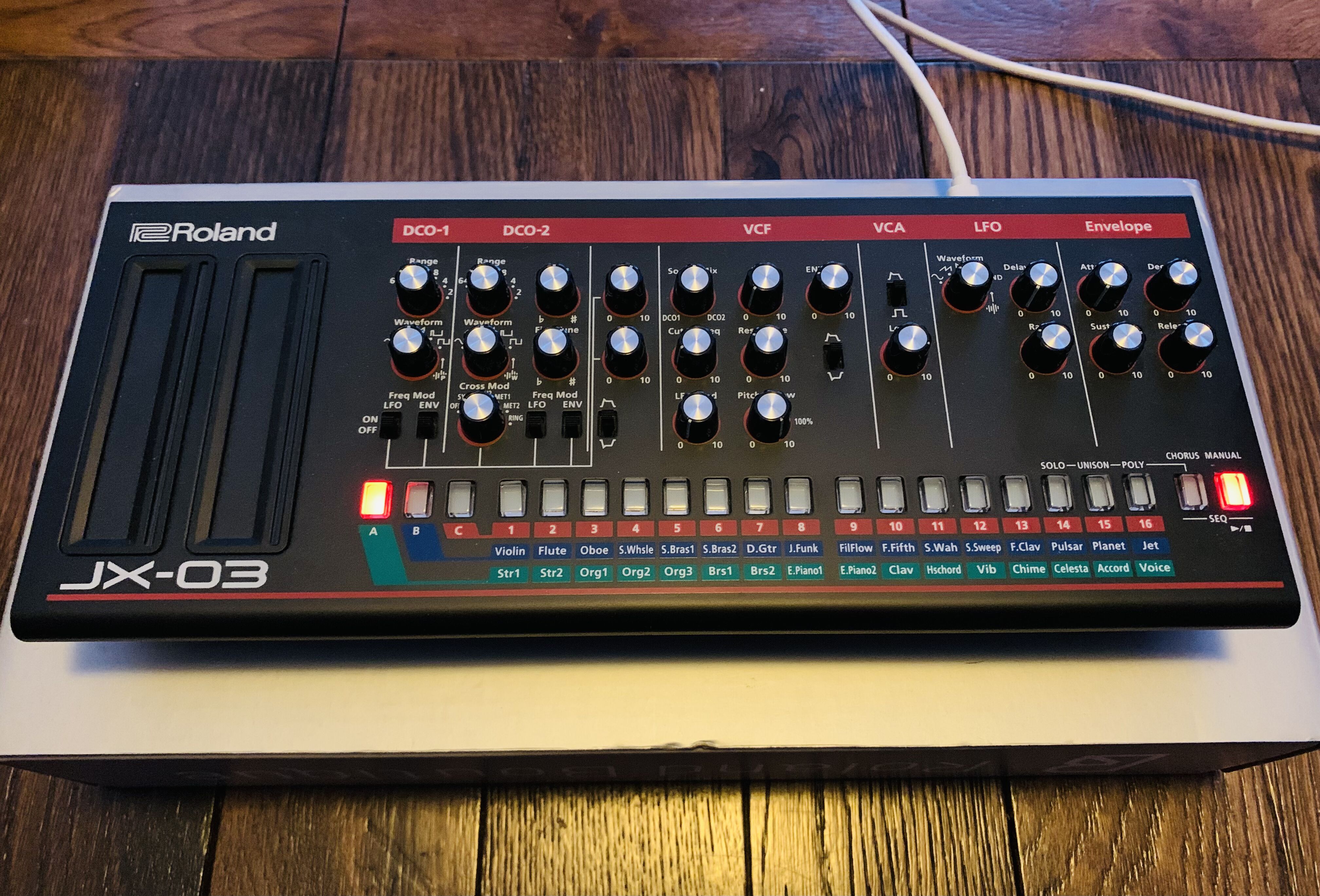 JX-03 - Roland JX-03 - Audiofanzine