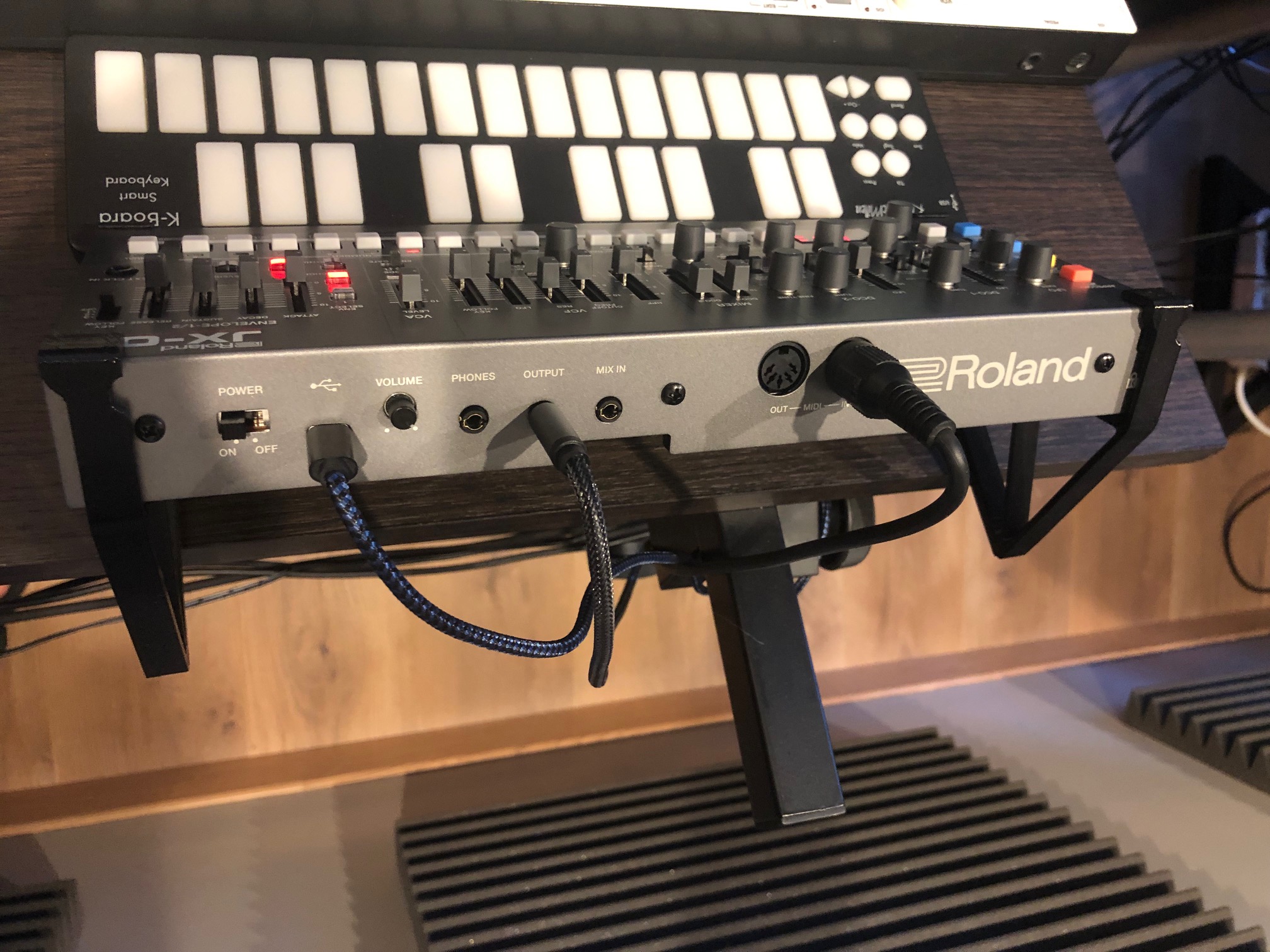 JX-08 - Roland JX-08 - Audiofanzine