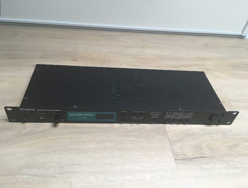 M-VS1 Vintage Synth - Roland M-VS1 Vintage Synth - Audiofanzine