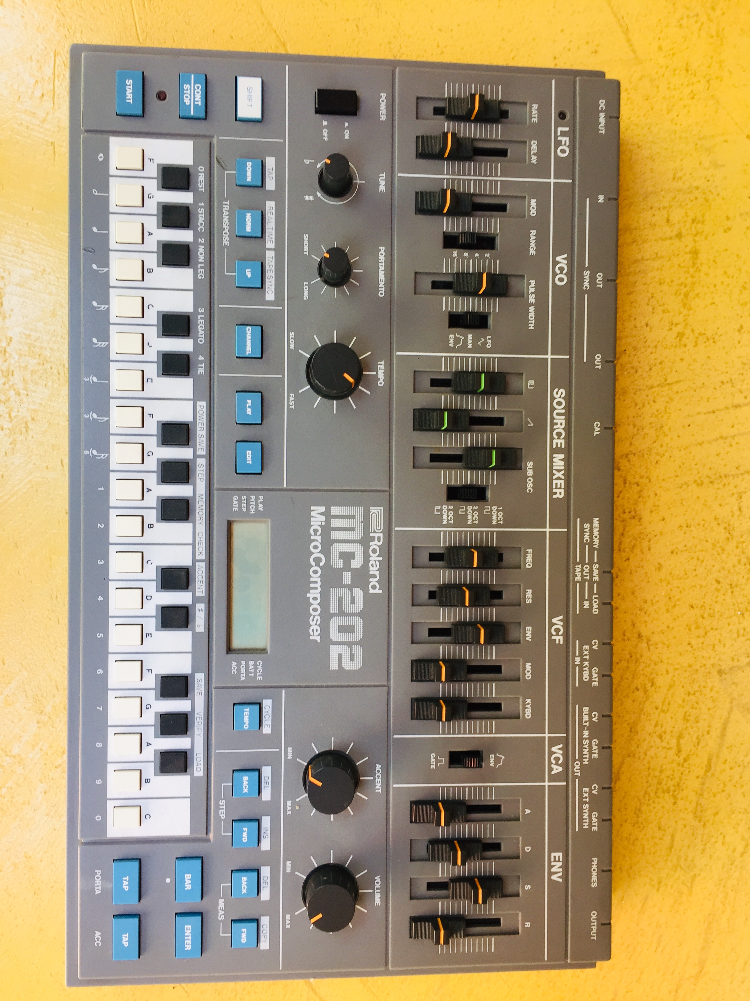 MC-202 - Roland MC-202 - Audiofanzine