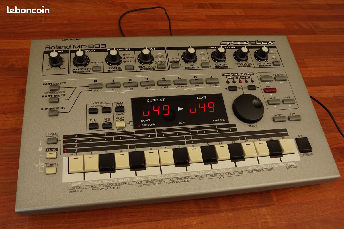 MC-303 - Roland MC-303 - Audiofanzine