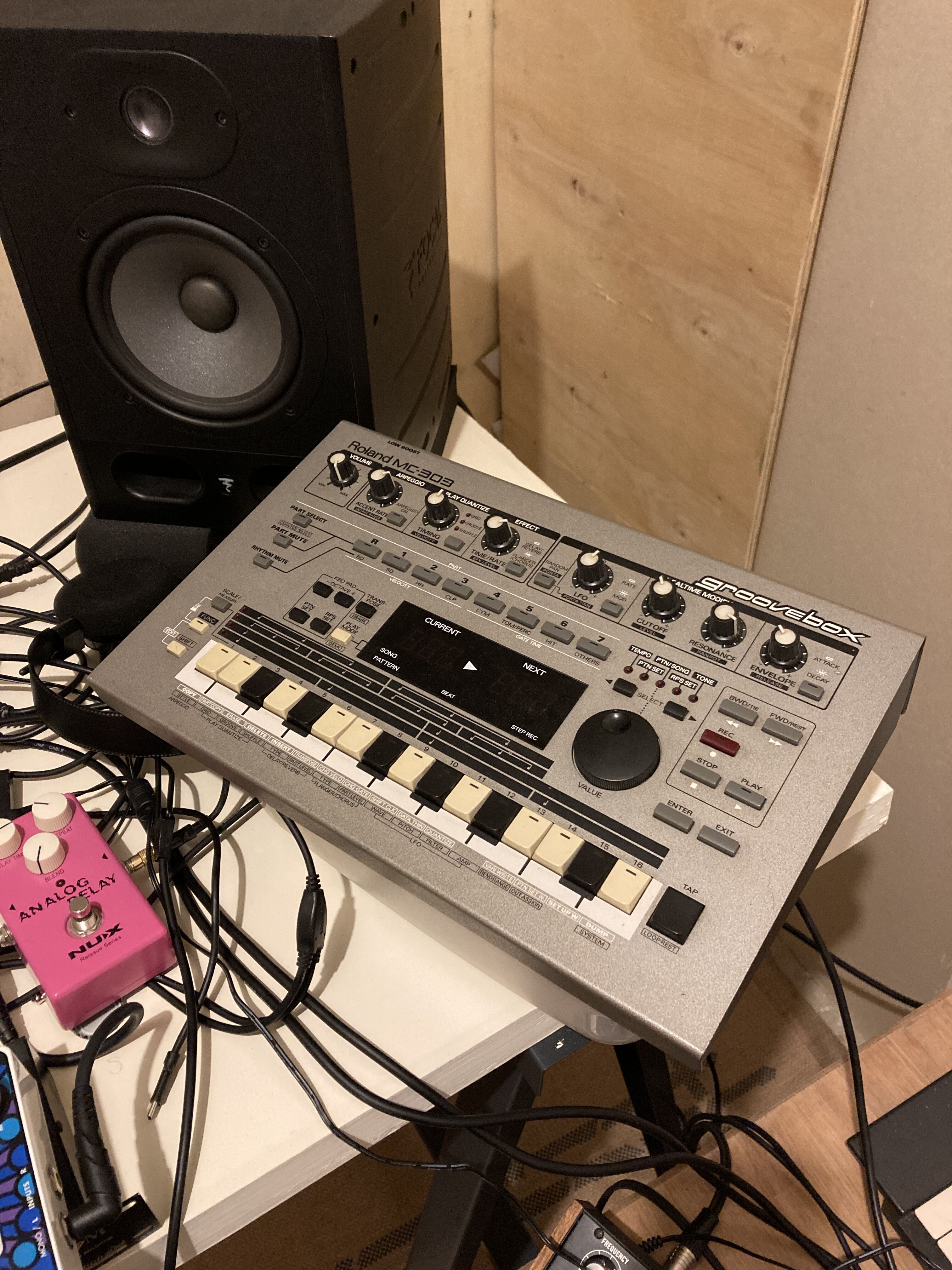 MC-303 - Roland MC-303 - Audiofanzine
