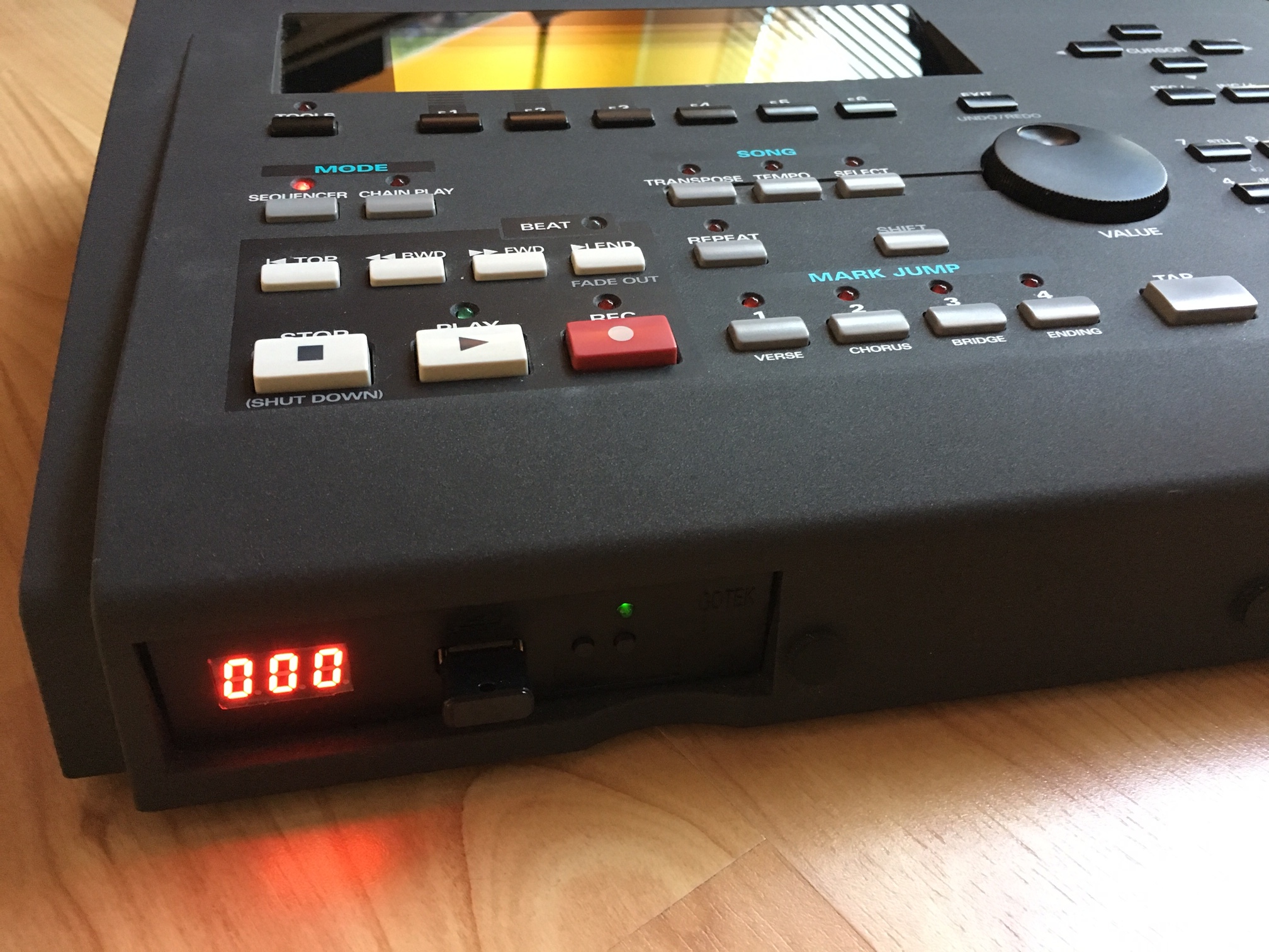 MC-80 - Roland MC-80 - Audiofanzine