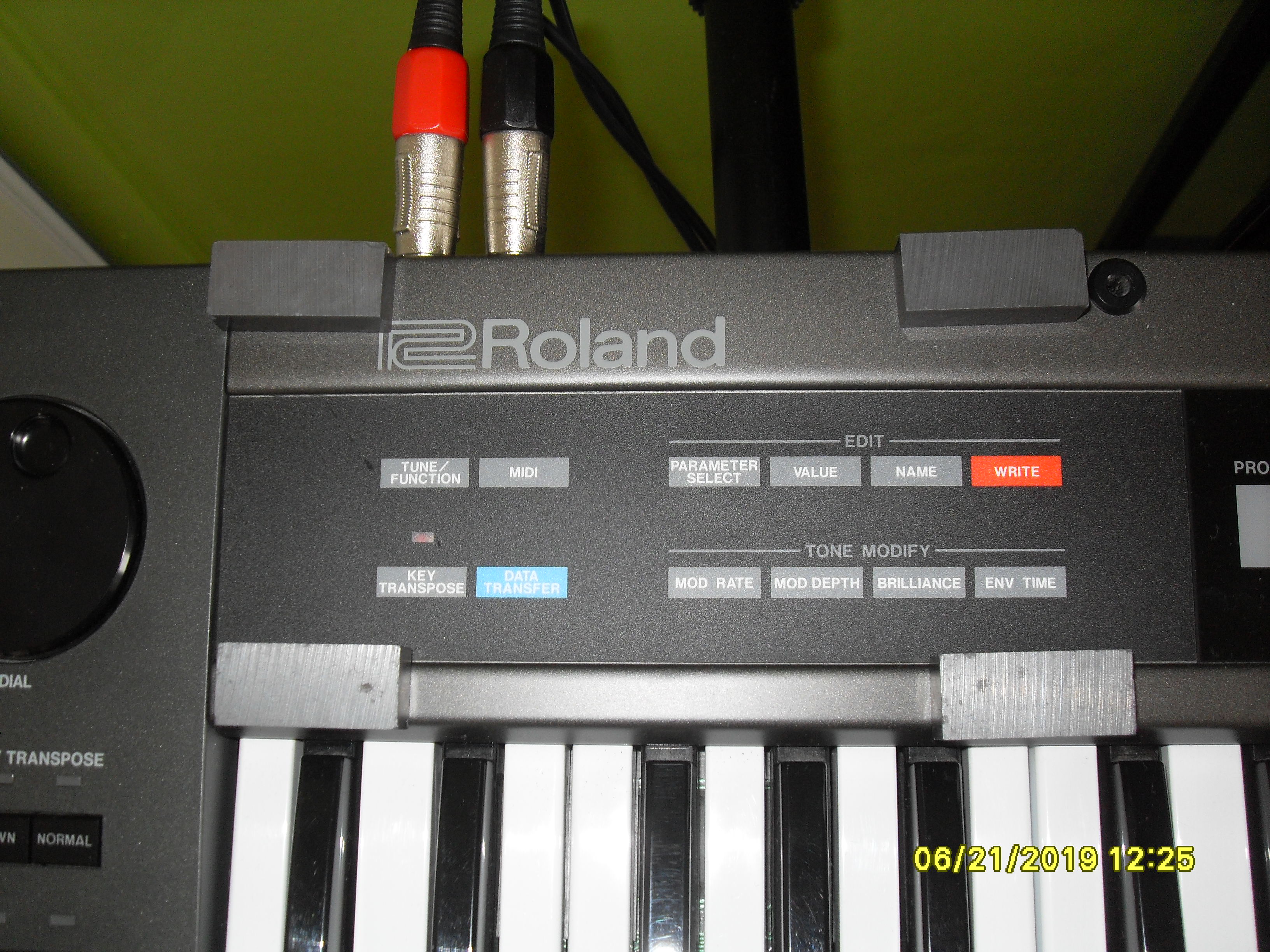 PG-300 - Roland PG-300 - Audiofanzine