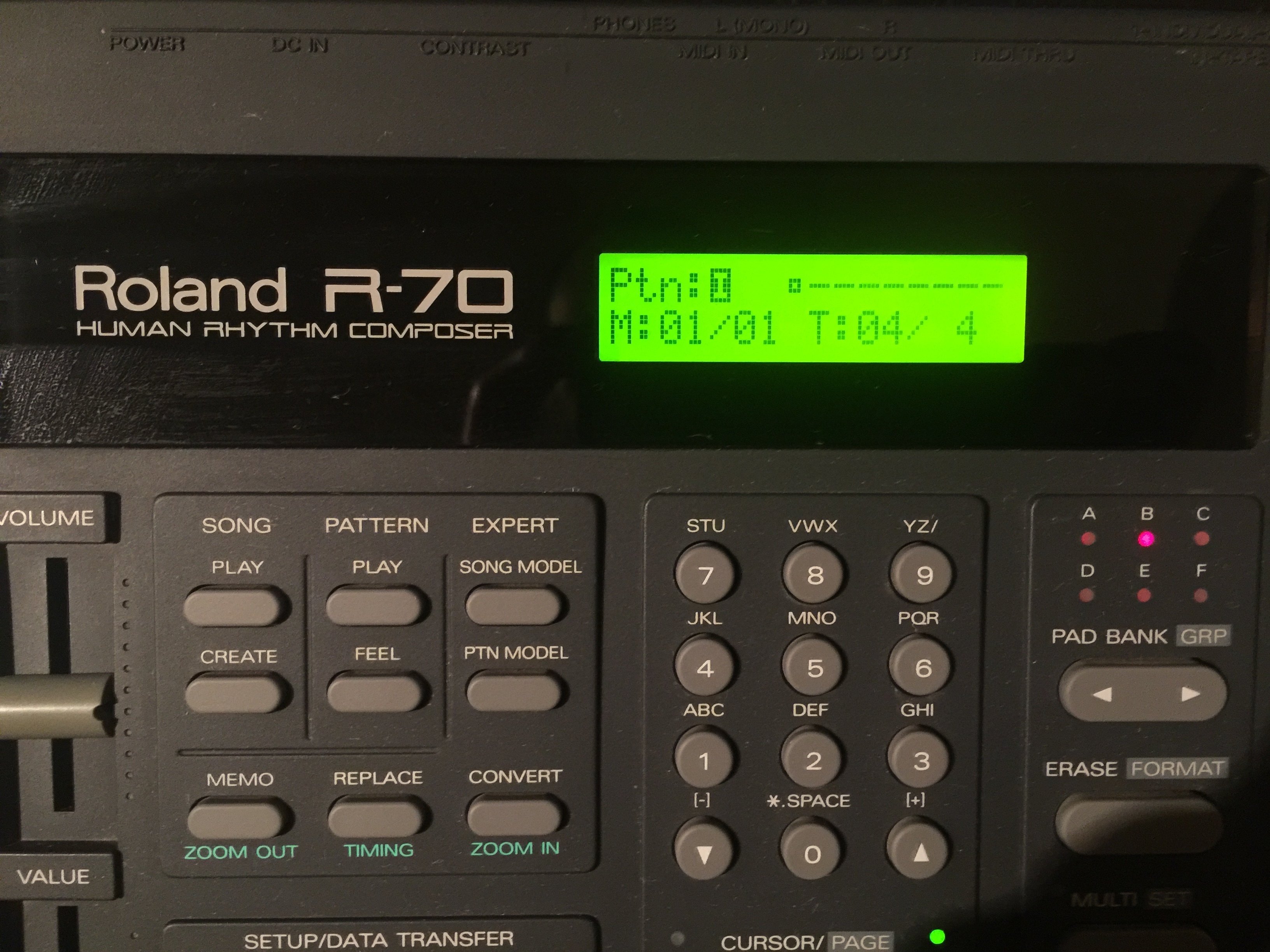 R-70 - Roland R-70 - Audiofanzine