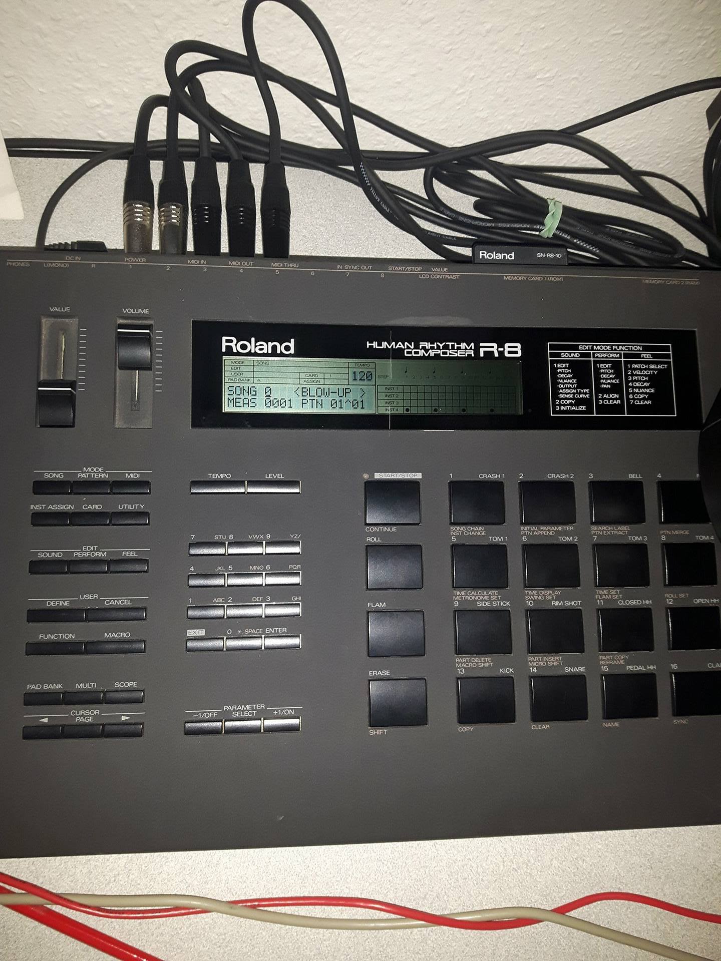 R-8 - Roland R-8 - Audiofanzine