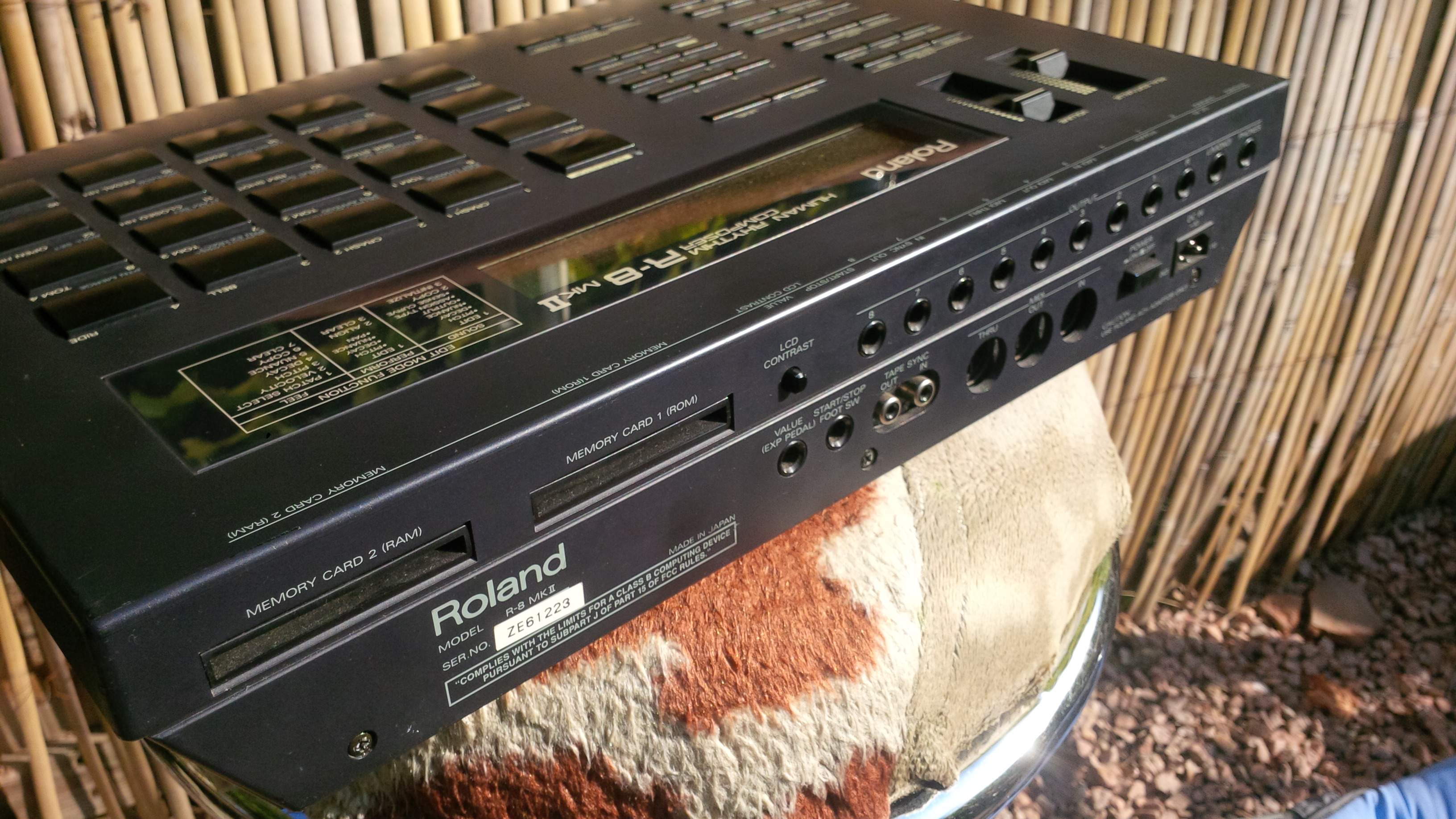 Photo Roland R-8 MKII : Roland R-8 MKII (30446) (#1548364) - Audiofanzine