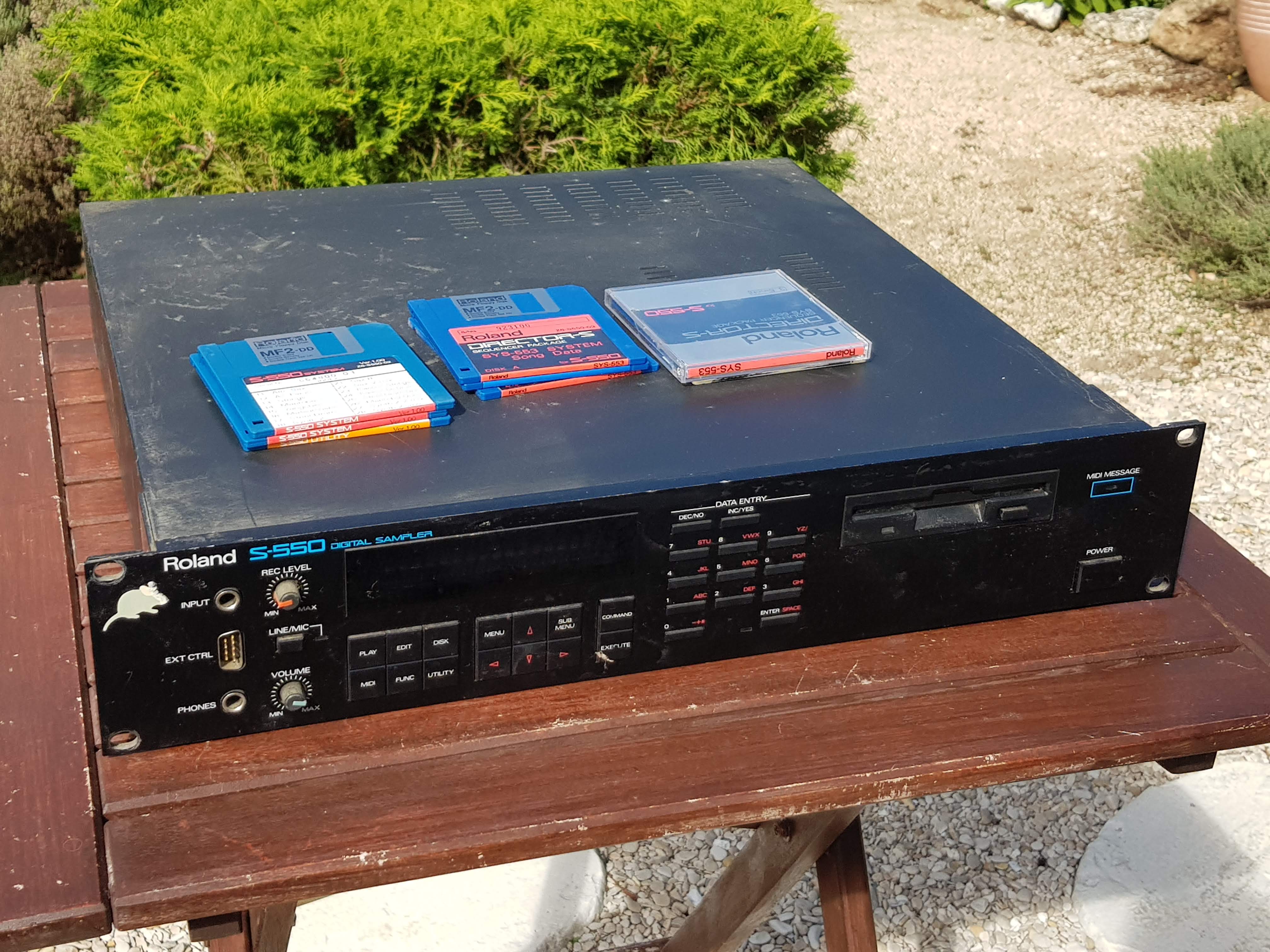 S-550 - Roland S-550 - Audiofanzine