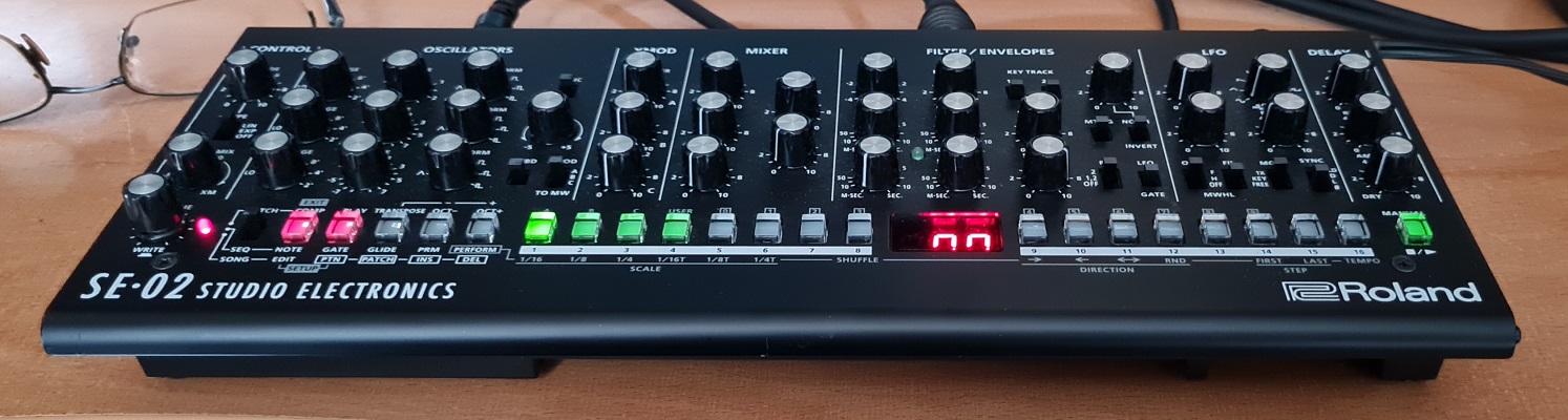 SE-02 - Roland SE-02 - Audiofanzine
