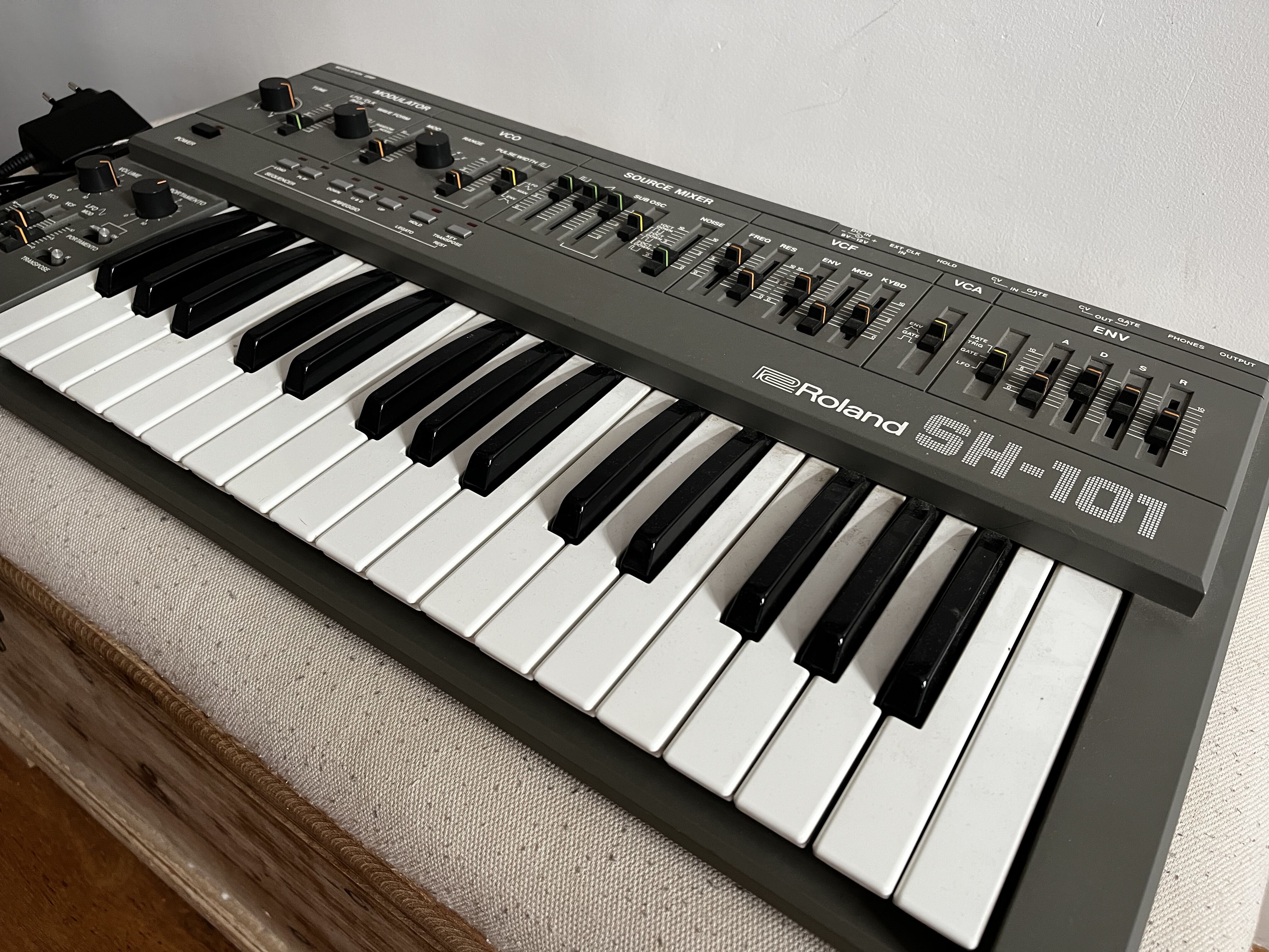 SH-101 - Roland SH-101 - Audiofanzine