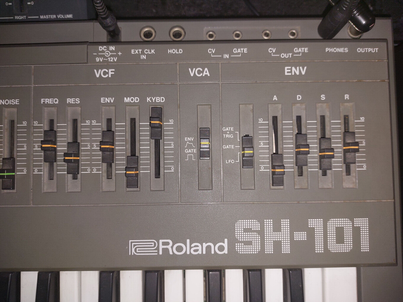 SH-101 - Roland SH-101 - Audiofanzine