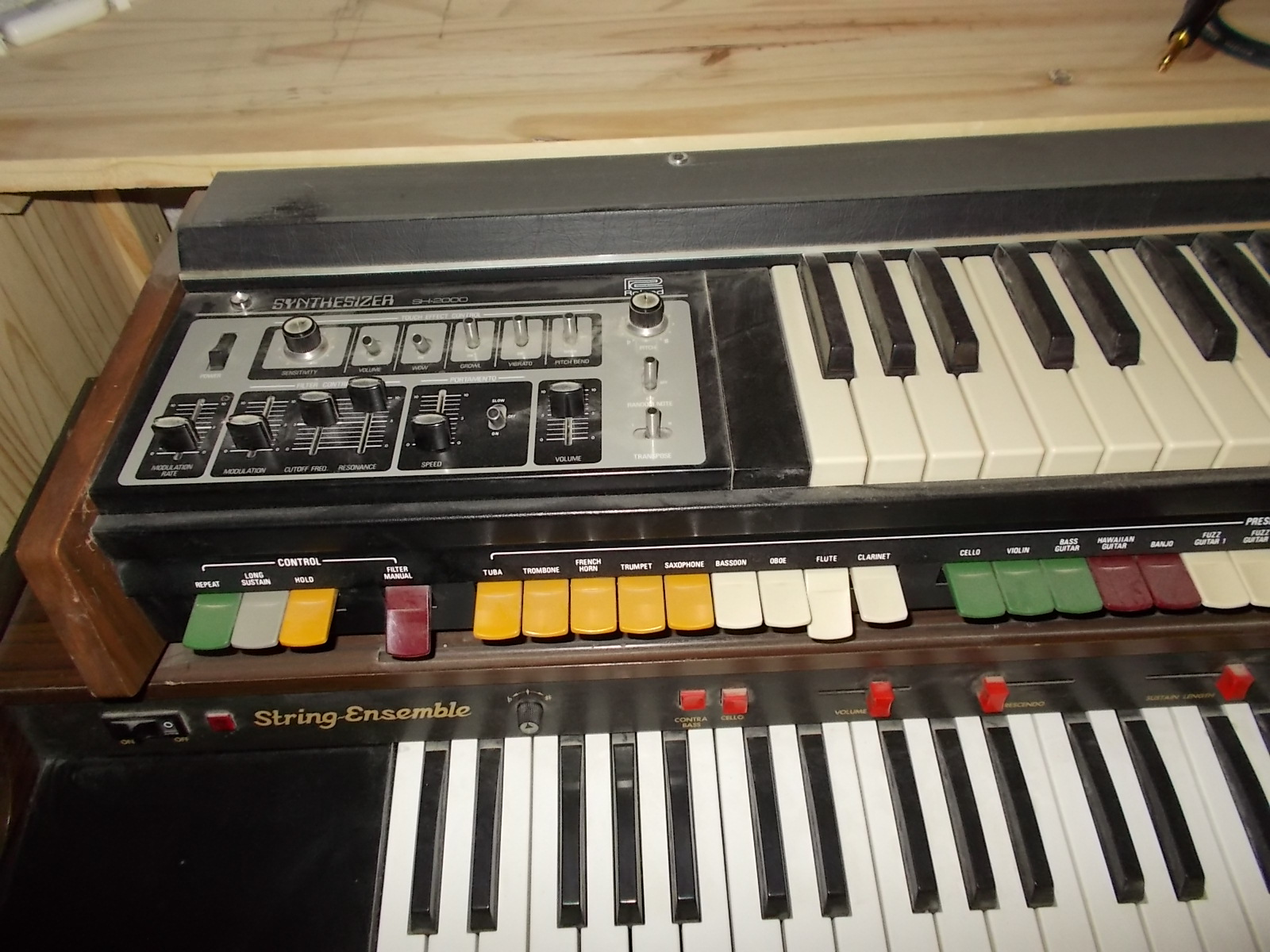 SH-2000 - Roland SH-2000 - Audiofanzine