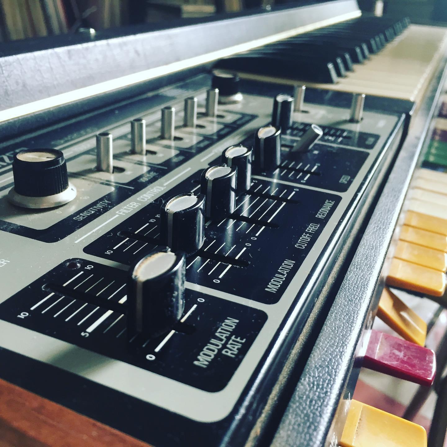 SH-2000 - Roland SH-2000 - Audiofanzine