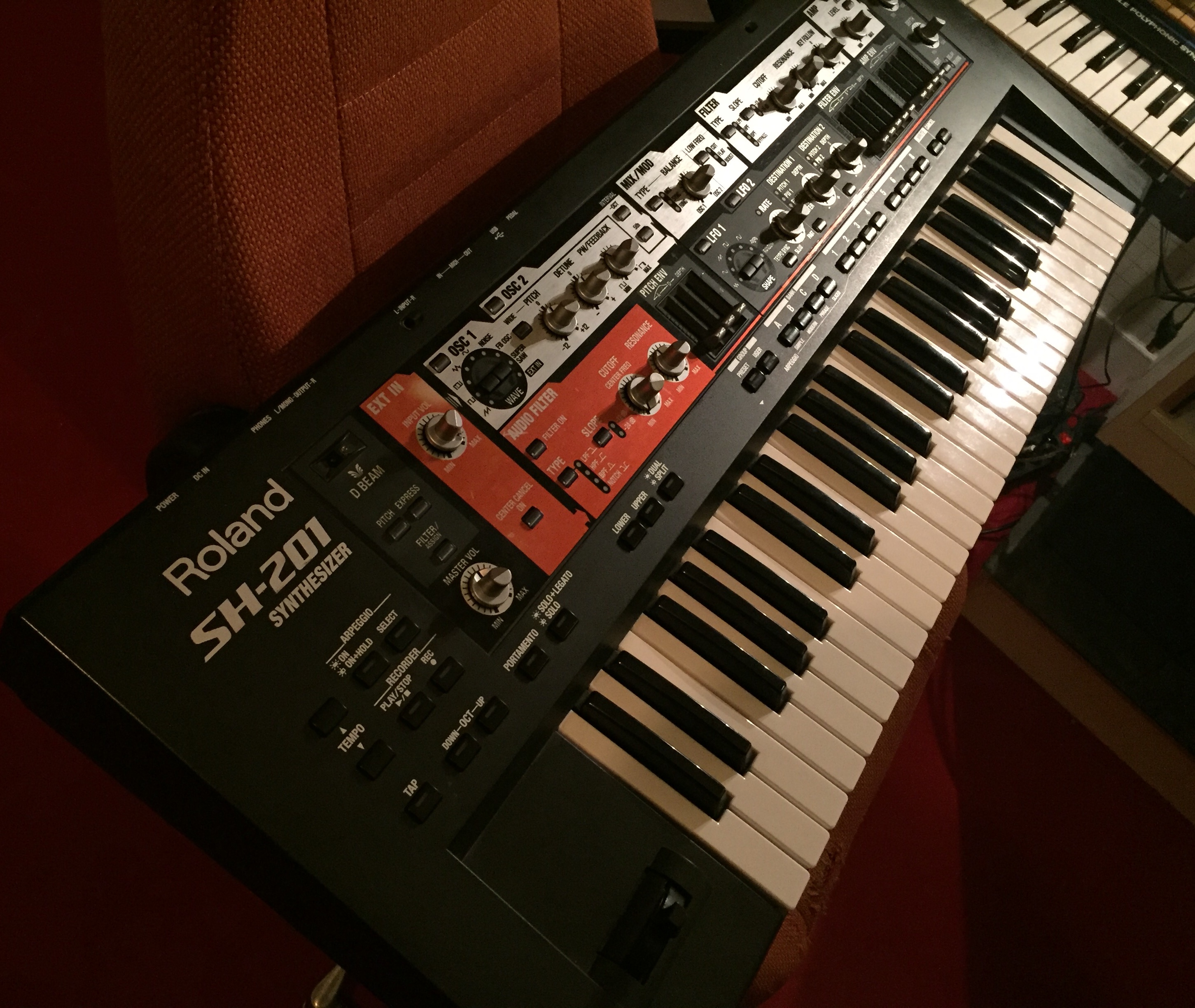 SH-201 - Roland SH-201 - Audiofanzine