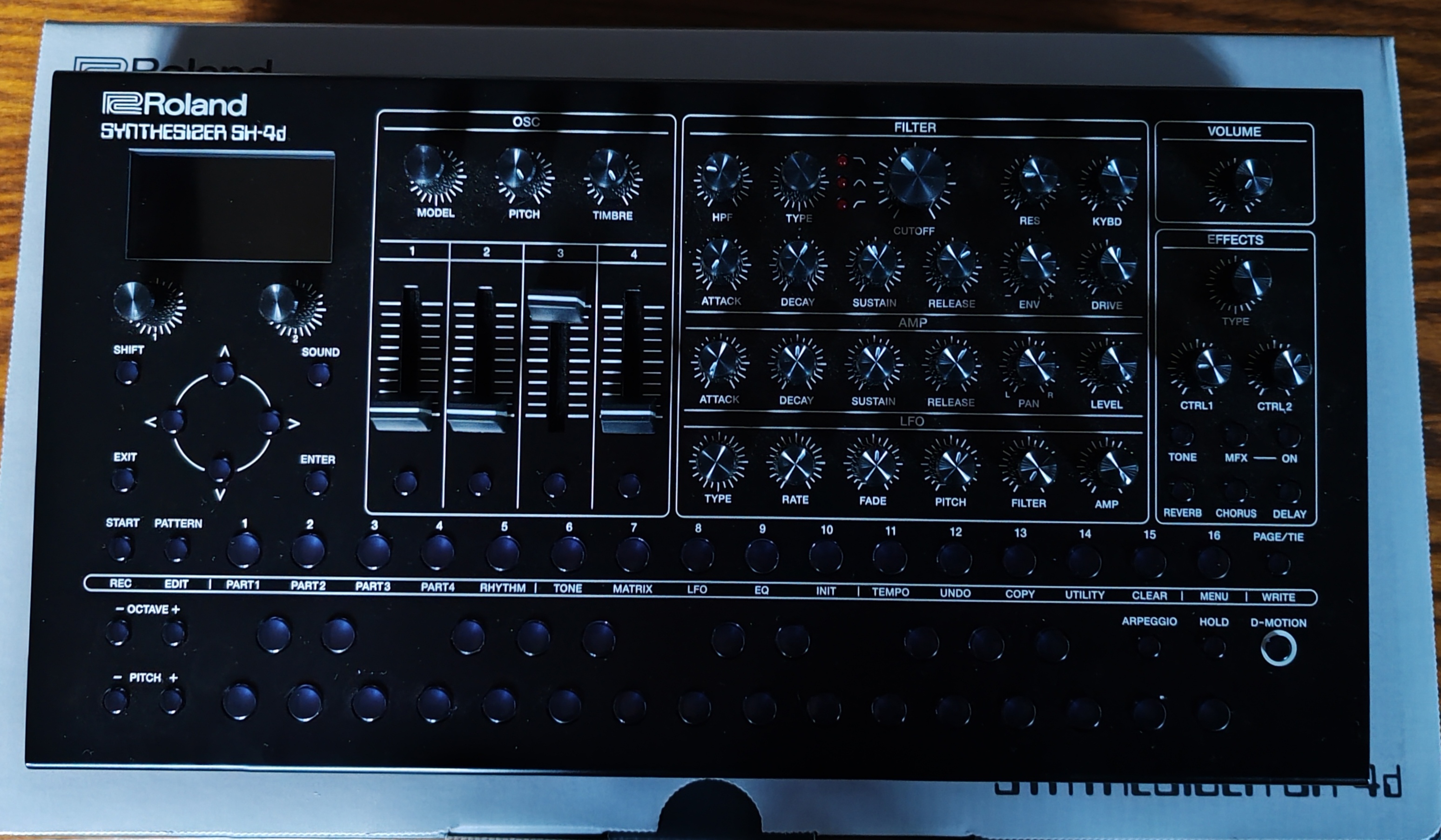 SH-4d - Roland SH-4d - Audiofanzine