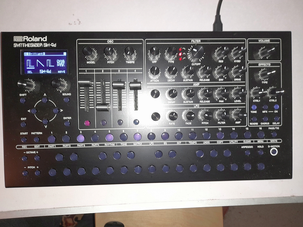 SH-4d - Roland SH-4d - Audiofanzine