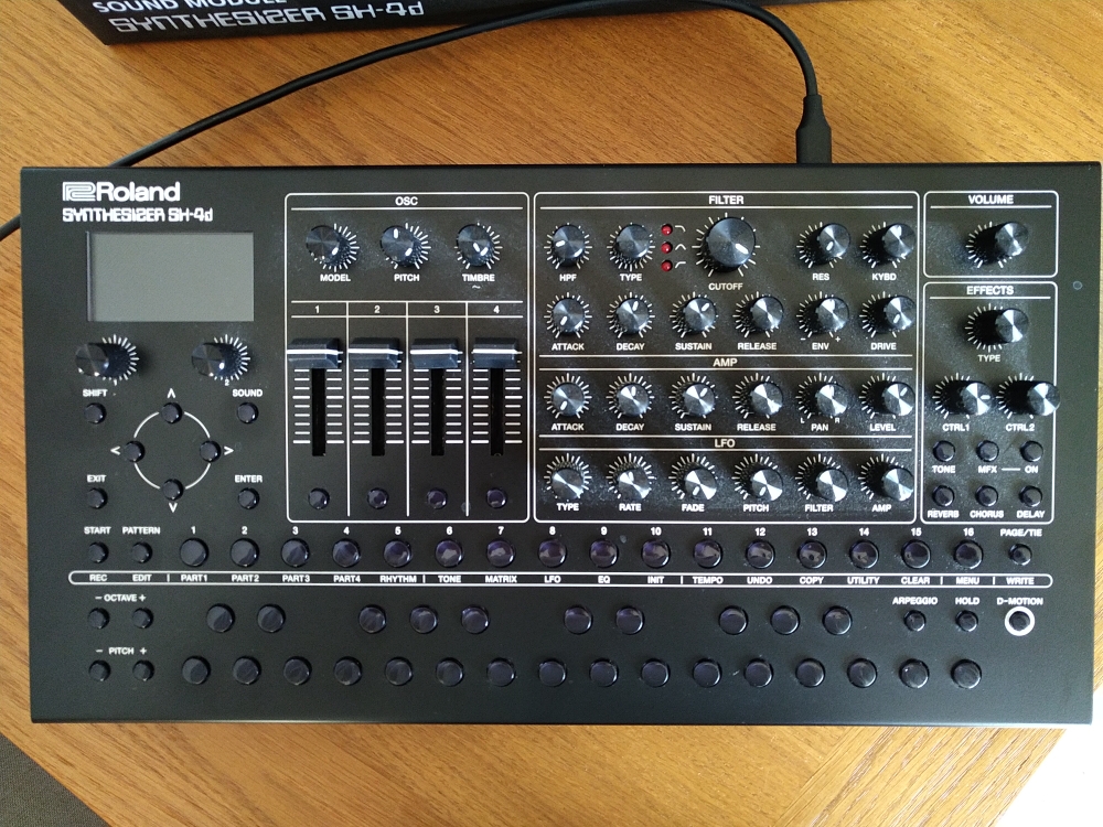 SH-4d - Roland SH-4d - Audiofanzine