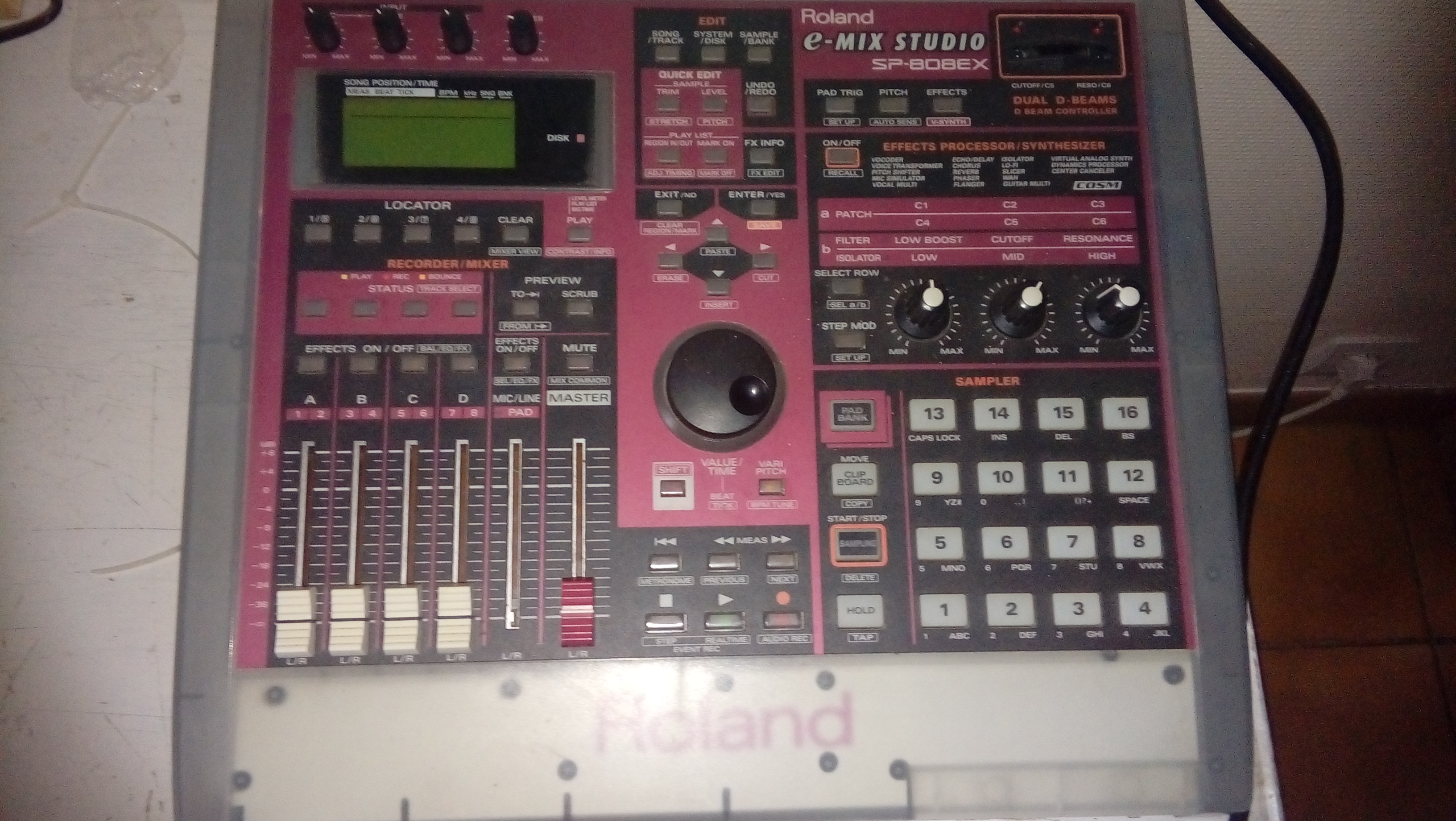 SP-808EX - Roland SP-808EX - Audiofanzine