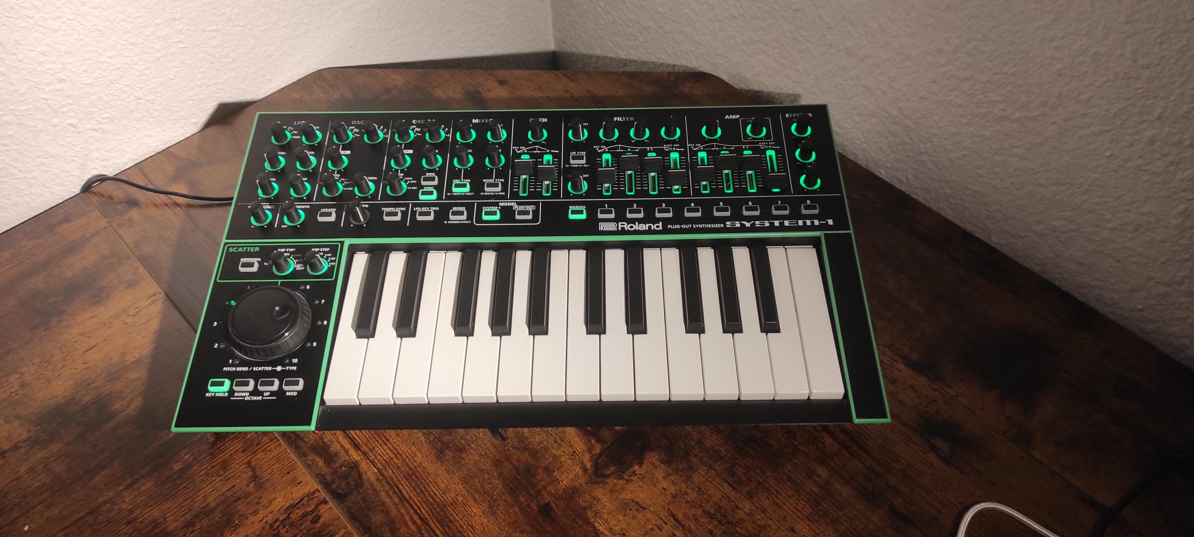 SYSTEM-1 - Roland SYSTEM-1 - Audiofanzine