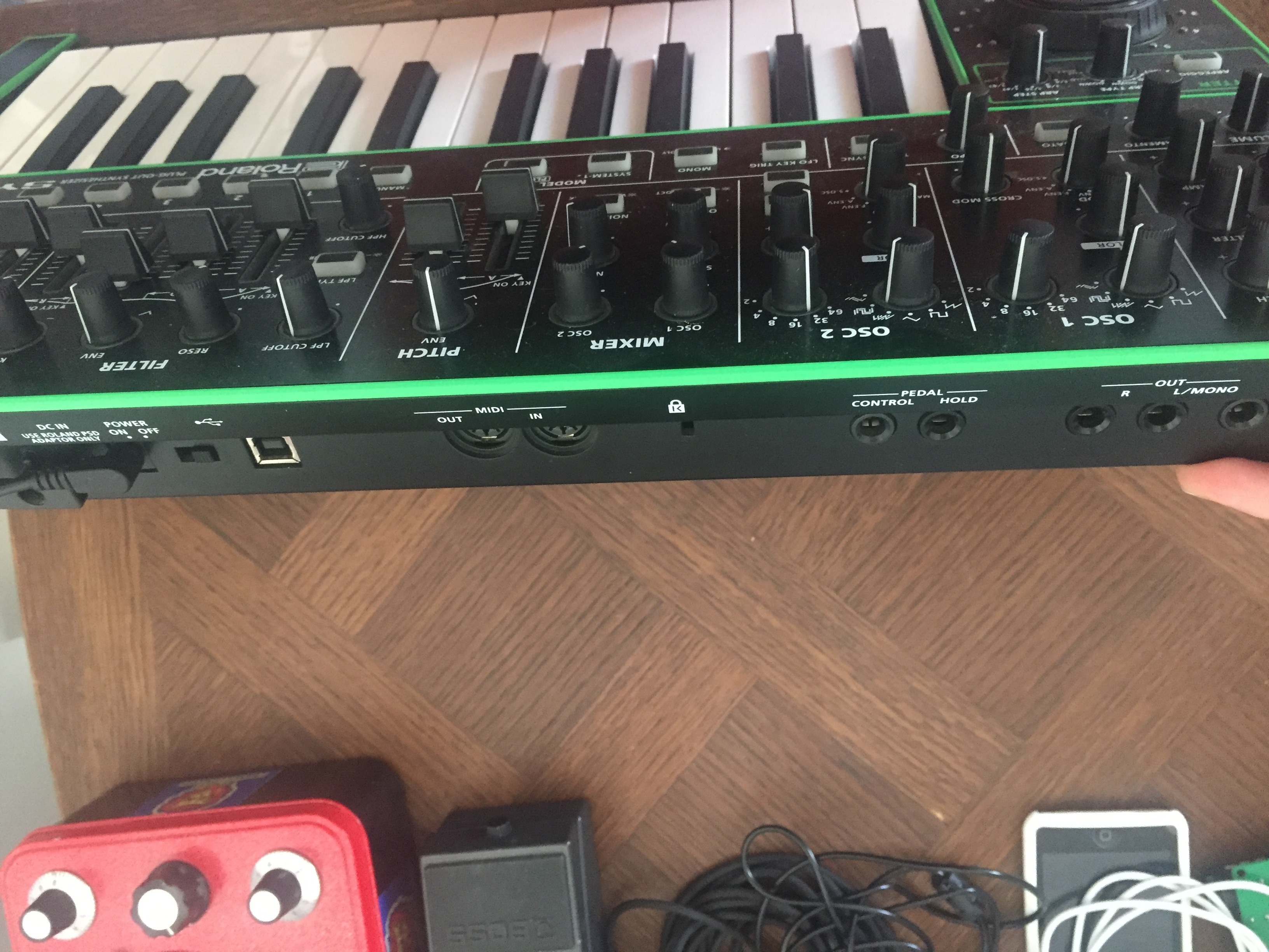 SYSTEM-1 - Roland SYSTEM-1 - Audiofanzine