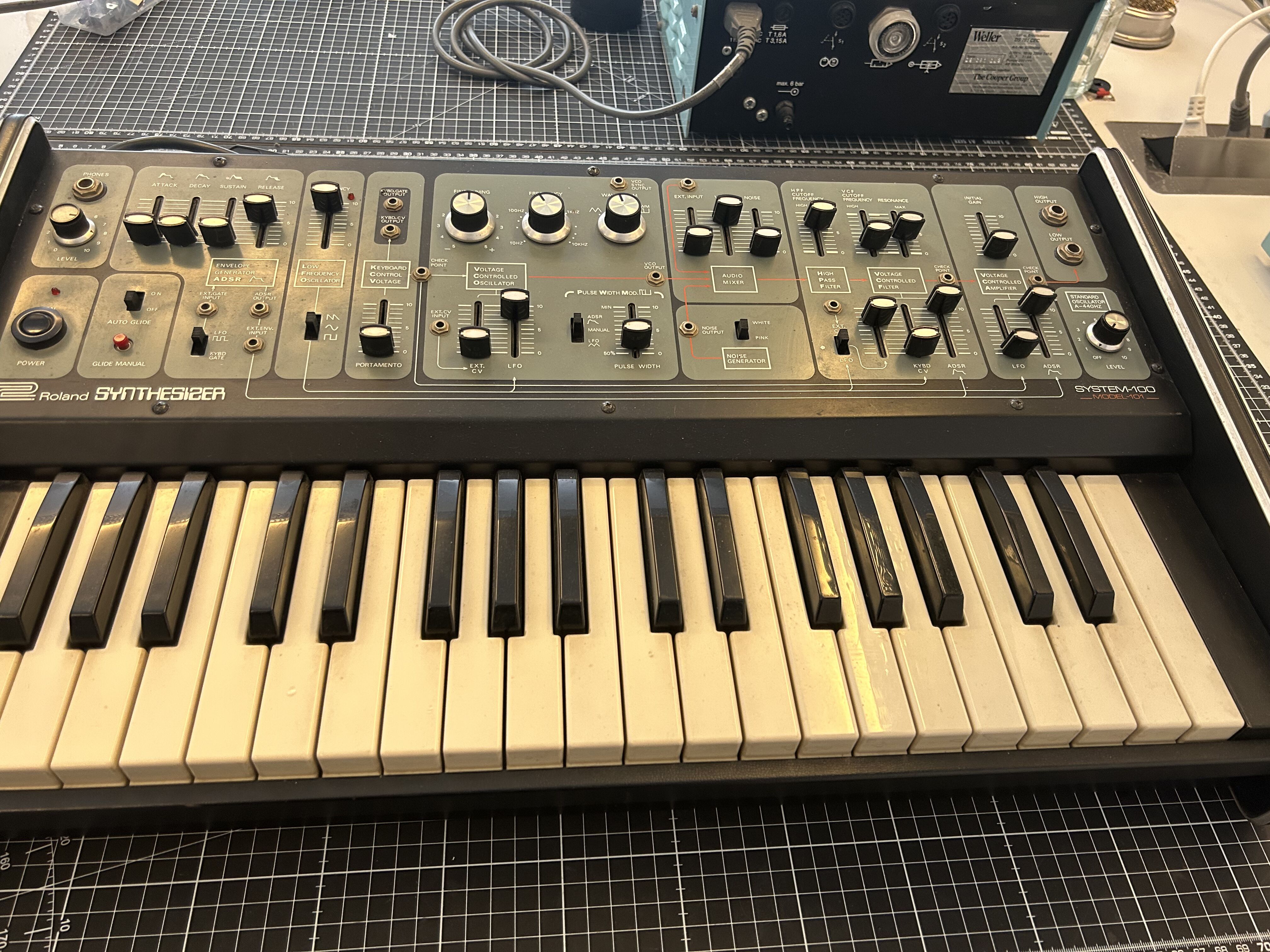 SYSTEM 100 - Roland SYSTEM 100 - Audiofanzine