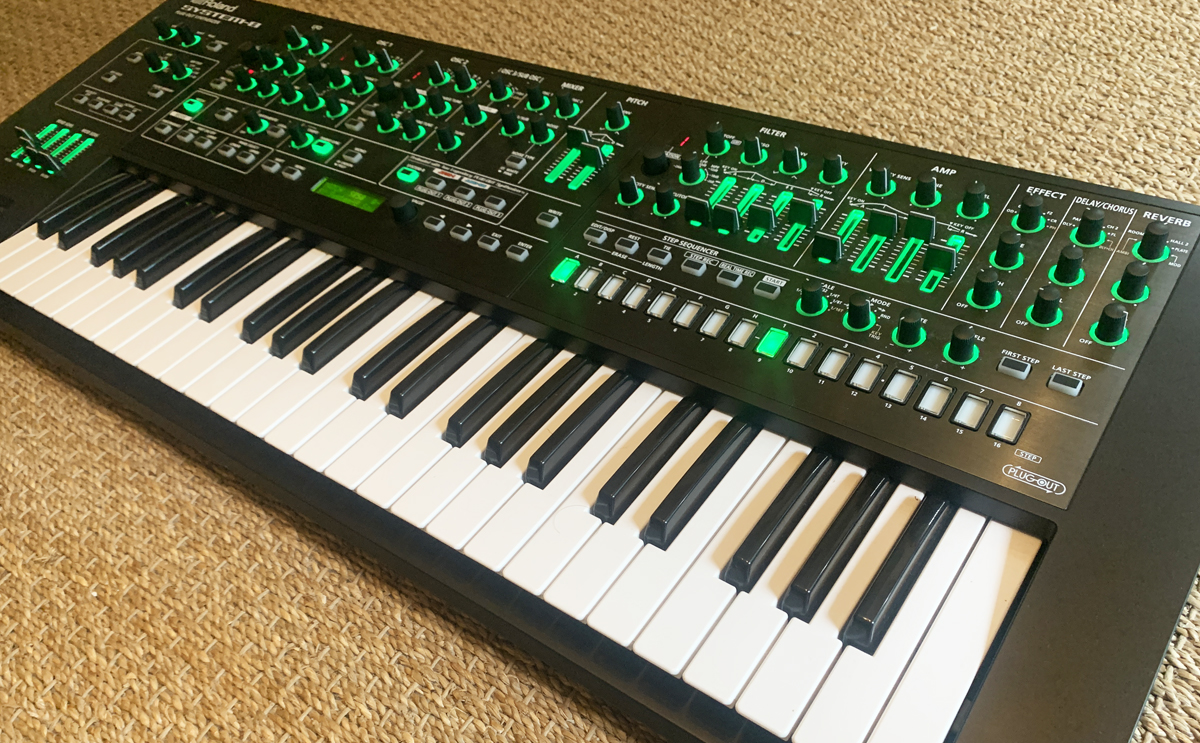 SYSTEM-8 - Roland SYSTEM-8 - Audiofanzine