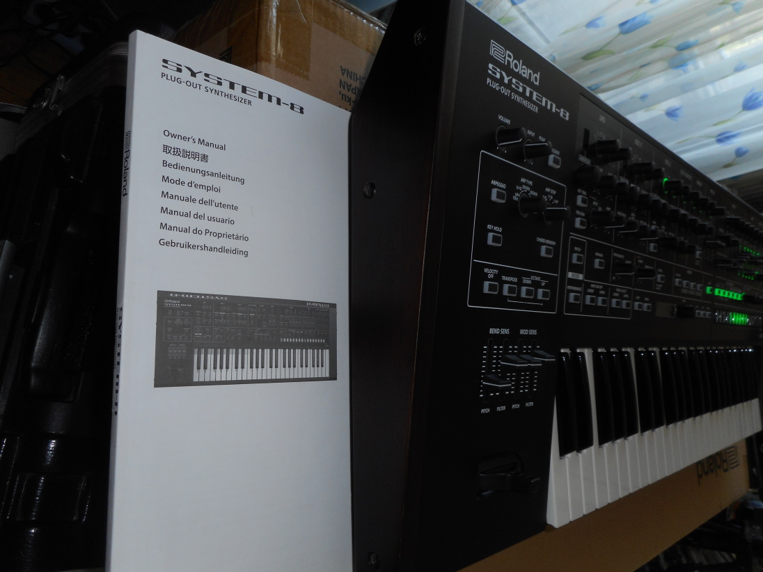 SYSTEM-8 - Roland SYSTEM-8 - Audiofanzine