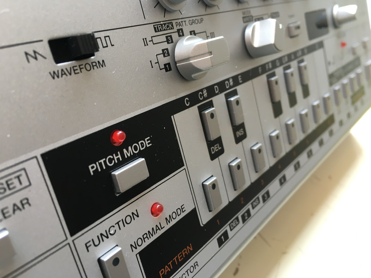 TB-03 - Roland TB-03 - Audiofanzine