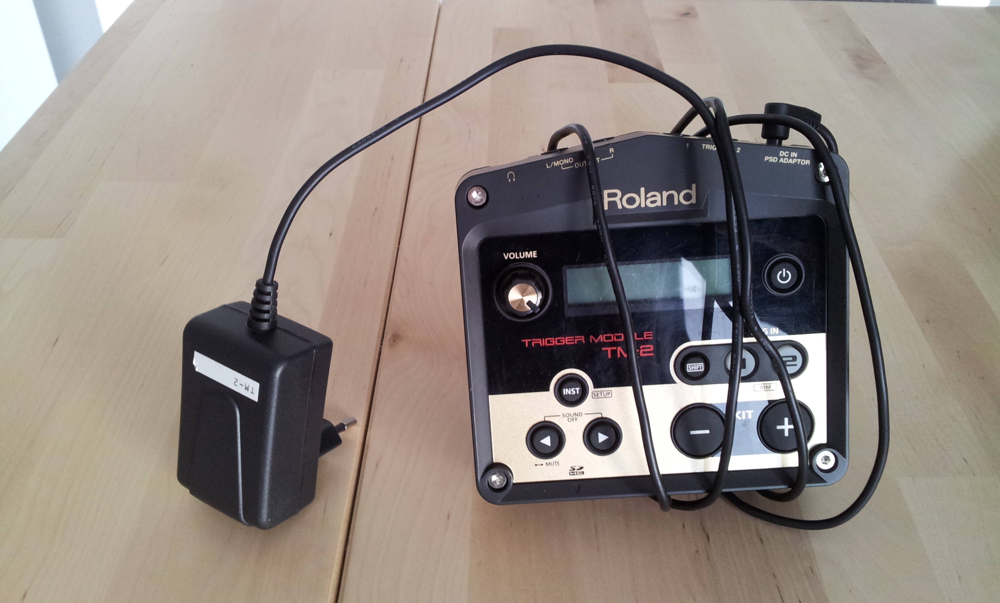 TM-2 TRIGGER MODULE - Roland TM-2 Trigger Module - Audiofanzine