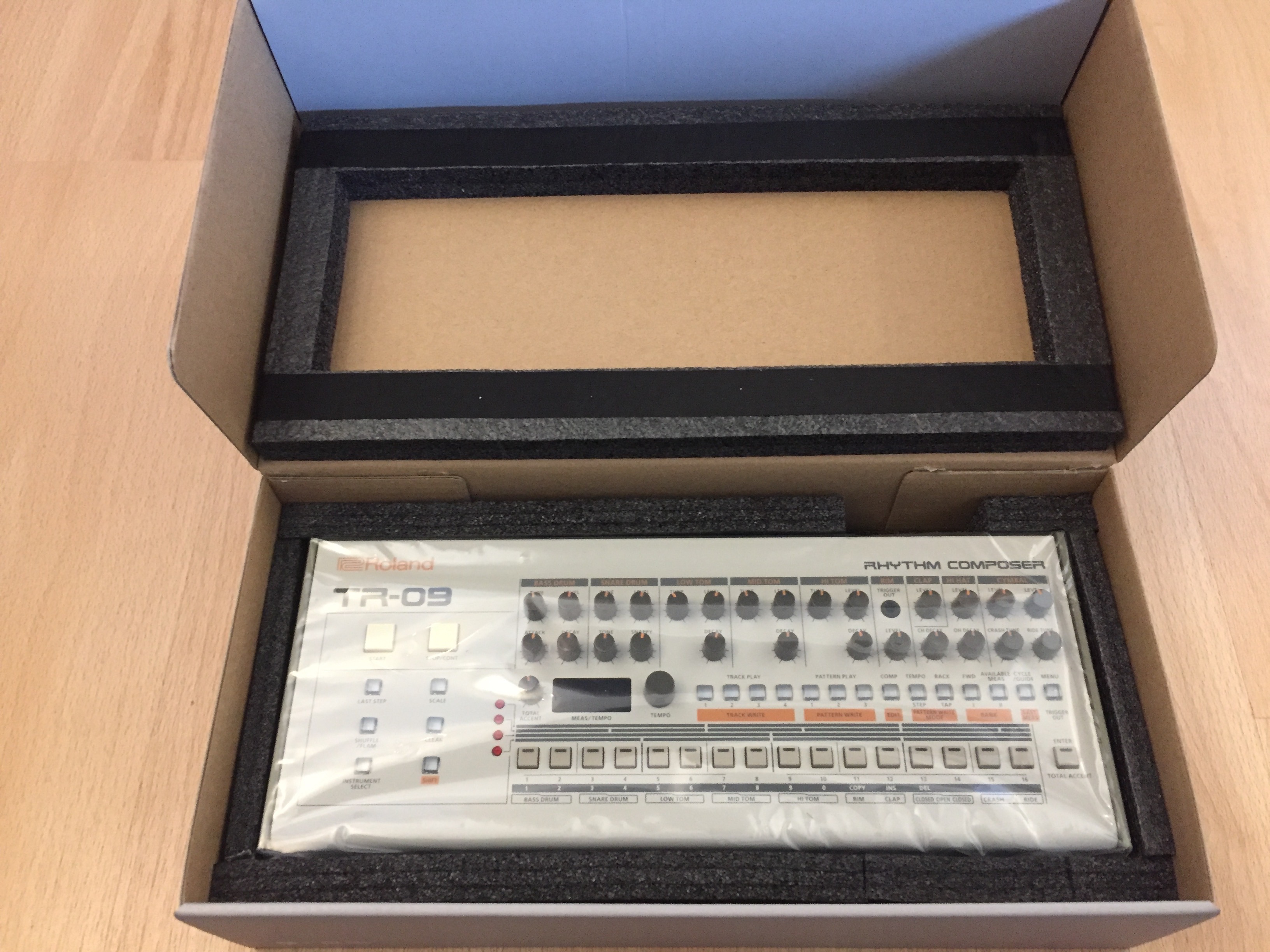 TR-09 - Roland TR-09 - Audiofanzine