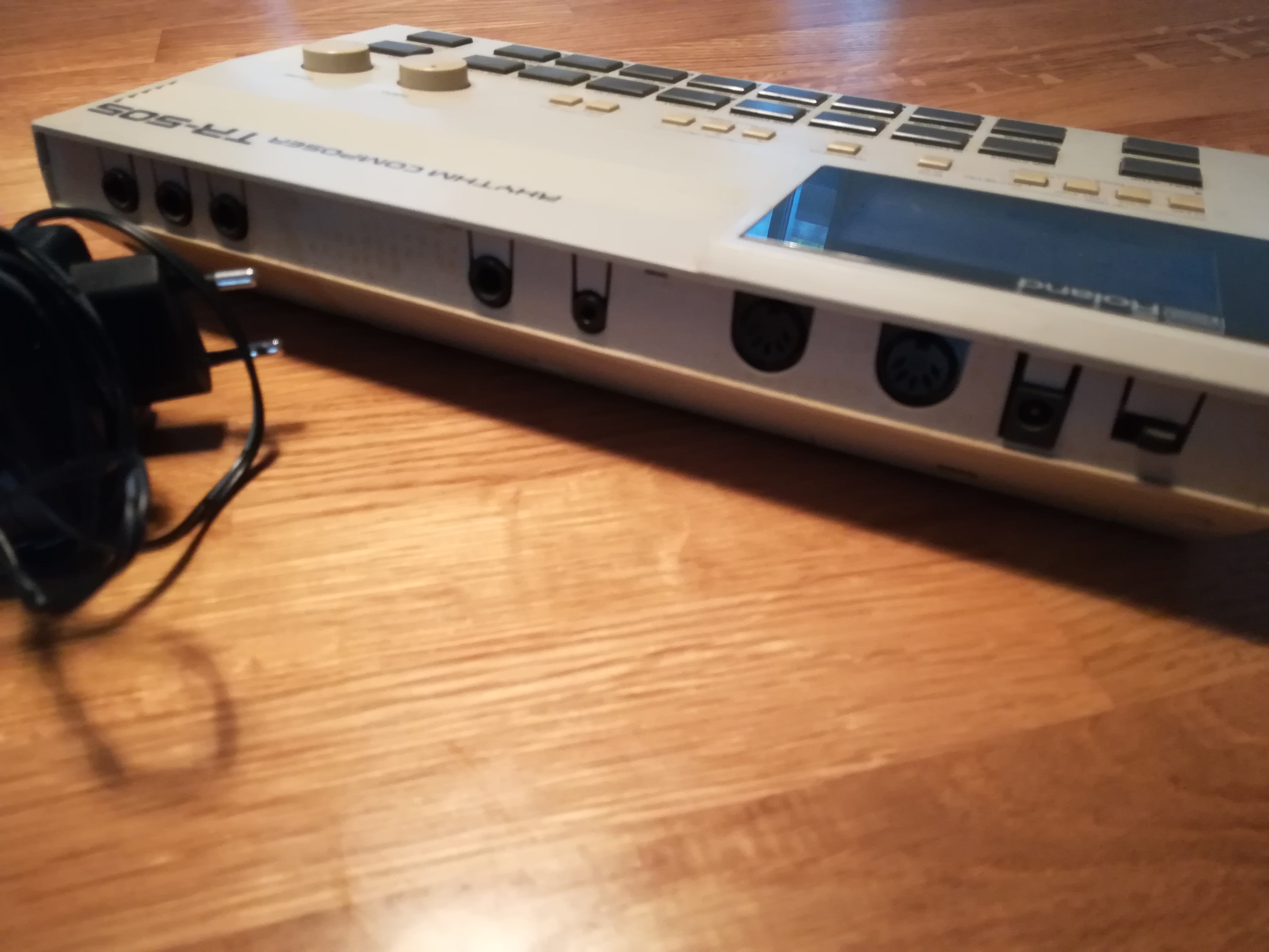 TR-505 - Roland TR-505 - Audiofanzine