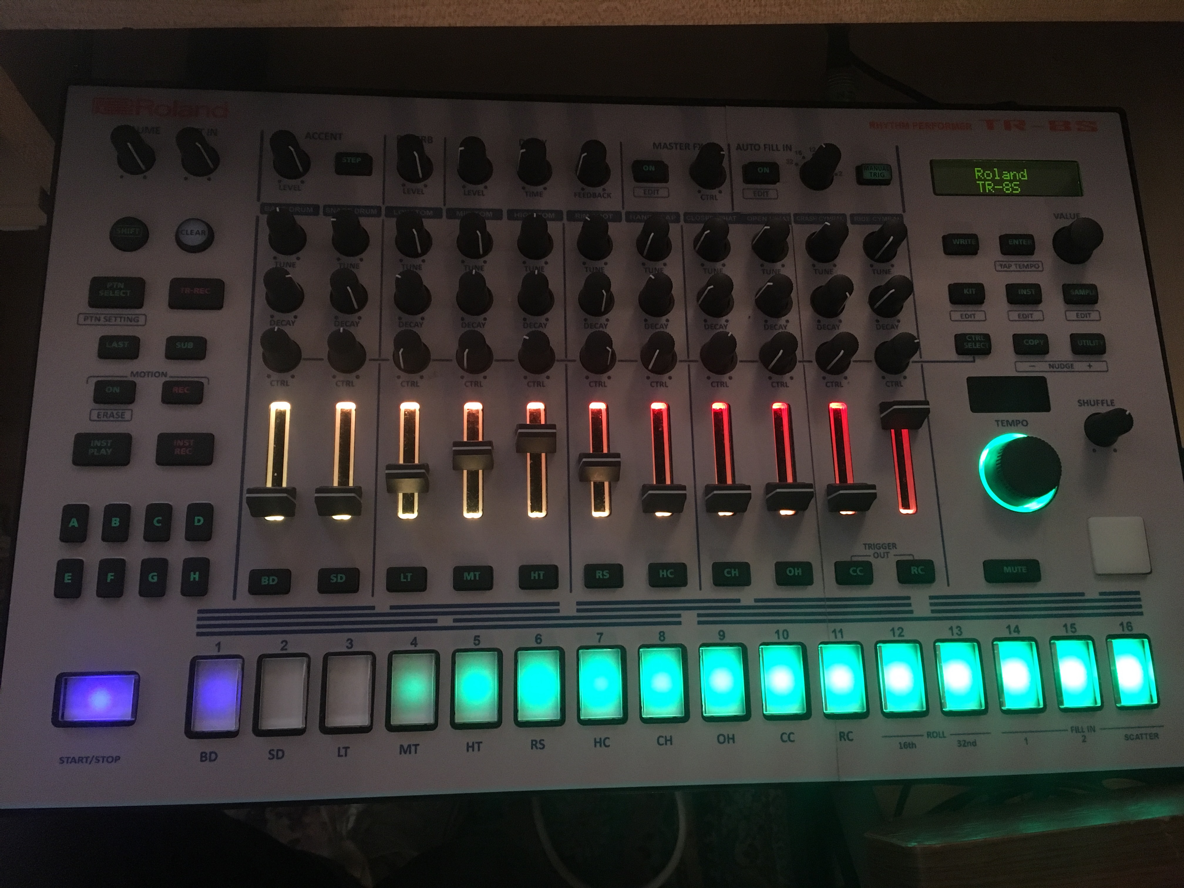 TR-8S - Roland TR-8S - Audiofanzine