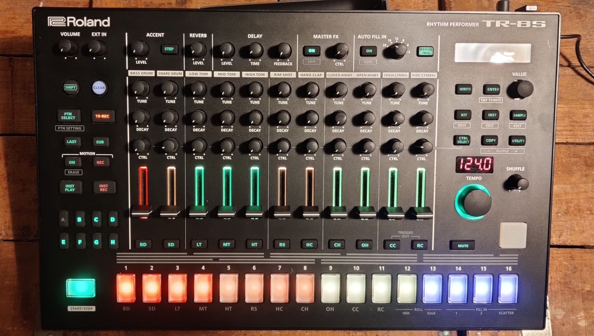 TR-8S - Roland TR-8S - Audiofanzine