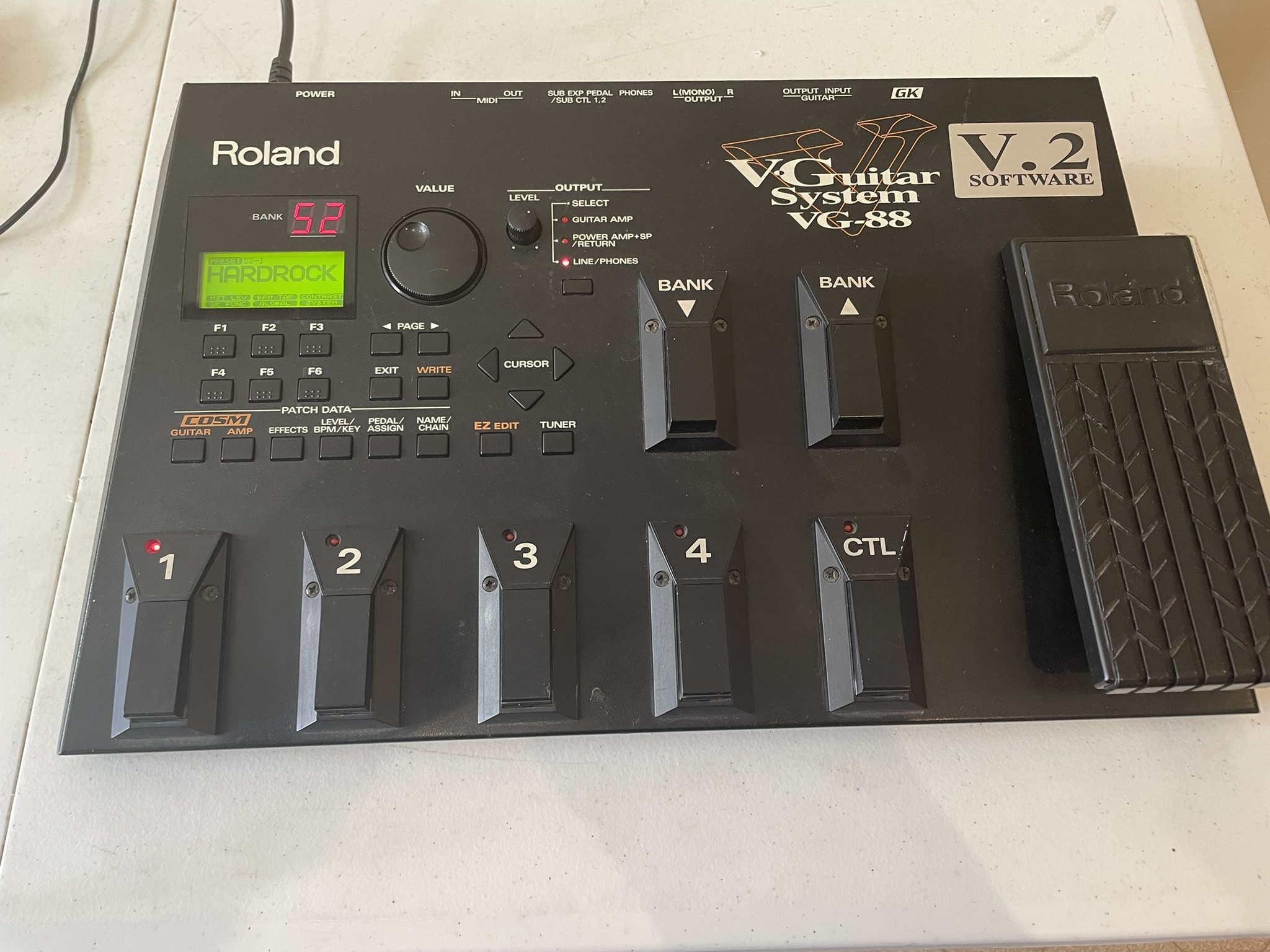 VG-88 VGuitar V2 - Roland VG-88 VGuitar V2 - Audiofanzine