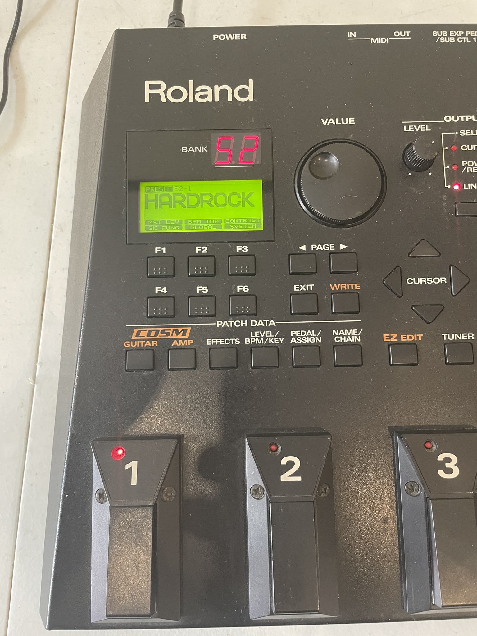 VG-88 VGuitar V2 - Roland VG-88 VGuitar V2 - Audiofanzine