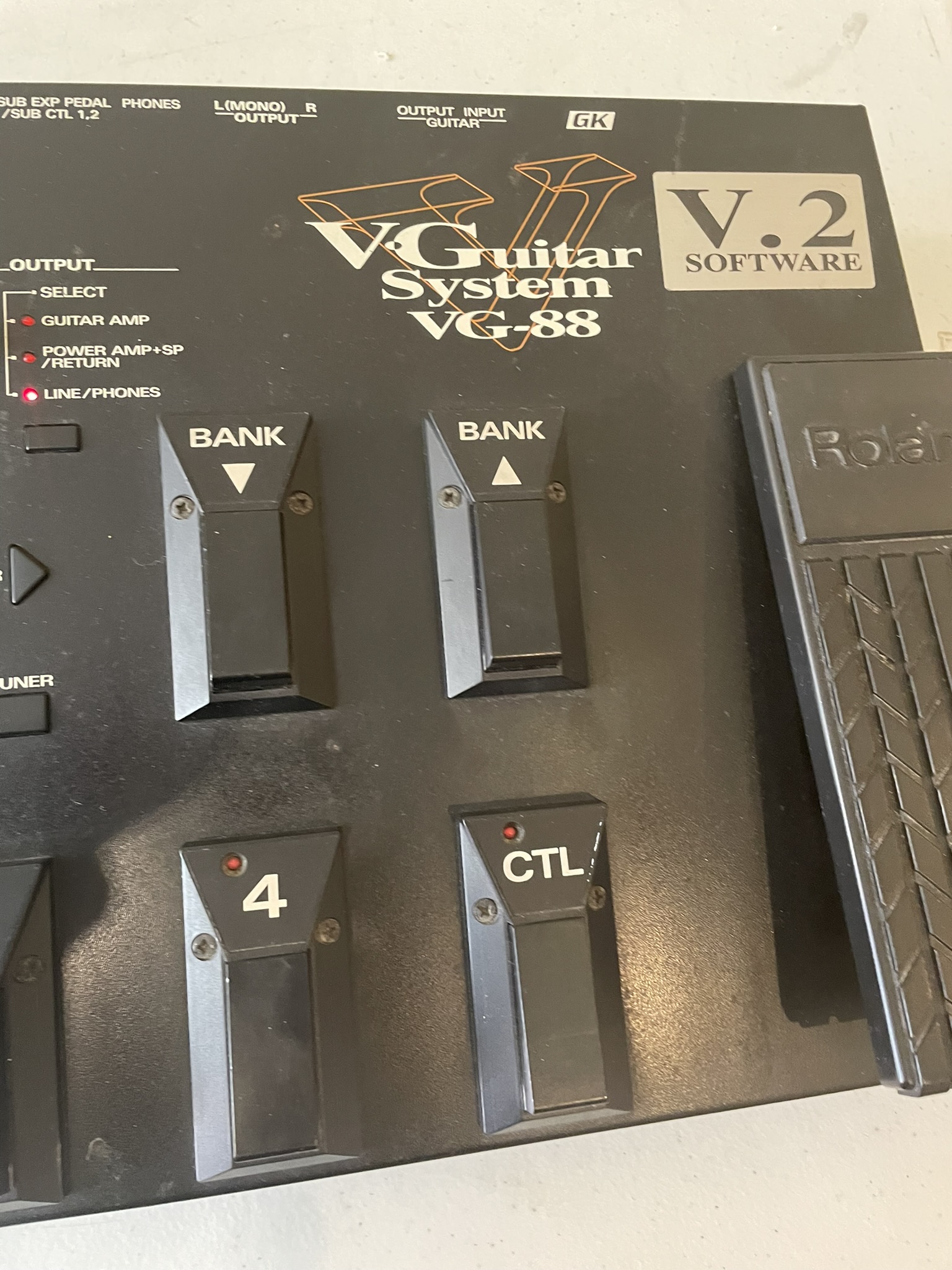 VG-88 VGuitar V2 - Roland VG-88 VGuitar V2 - Audiofanzine