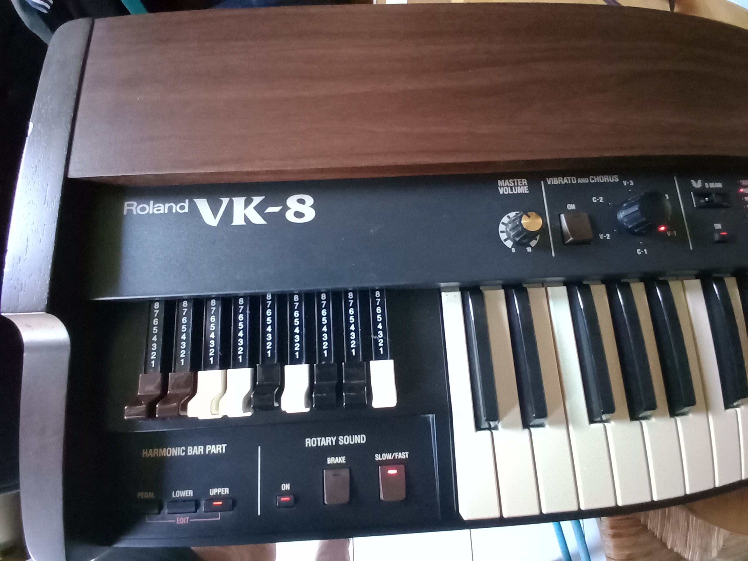 VK-8 - Roland VK-8 - Audiofanzine