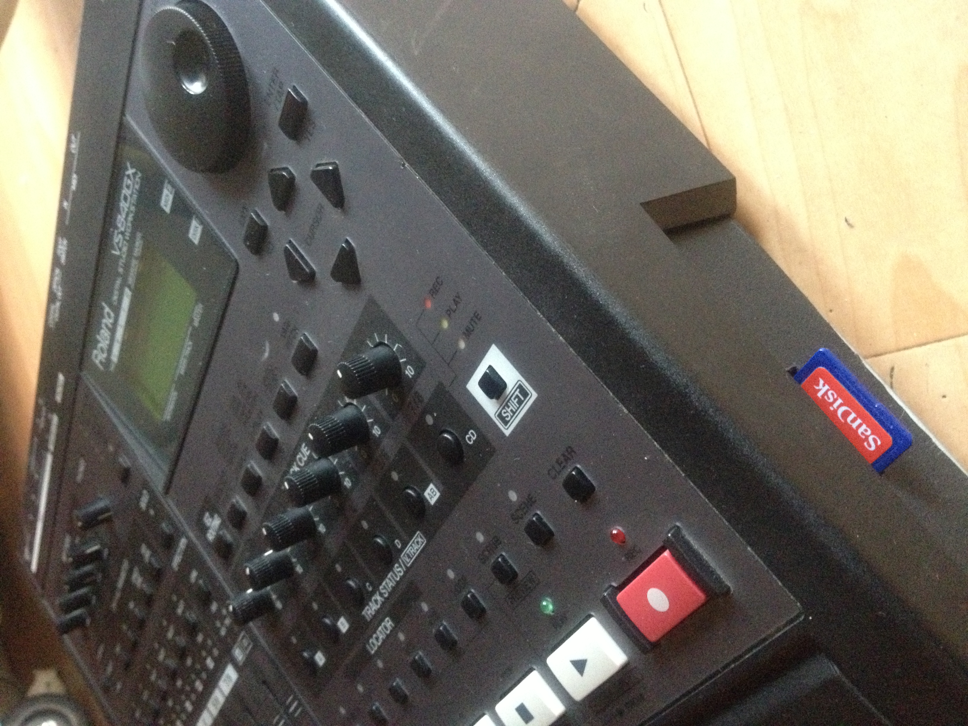 VS-840 GX - Roland VS-840 GX - Audiofanzine