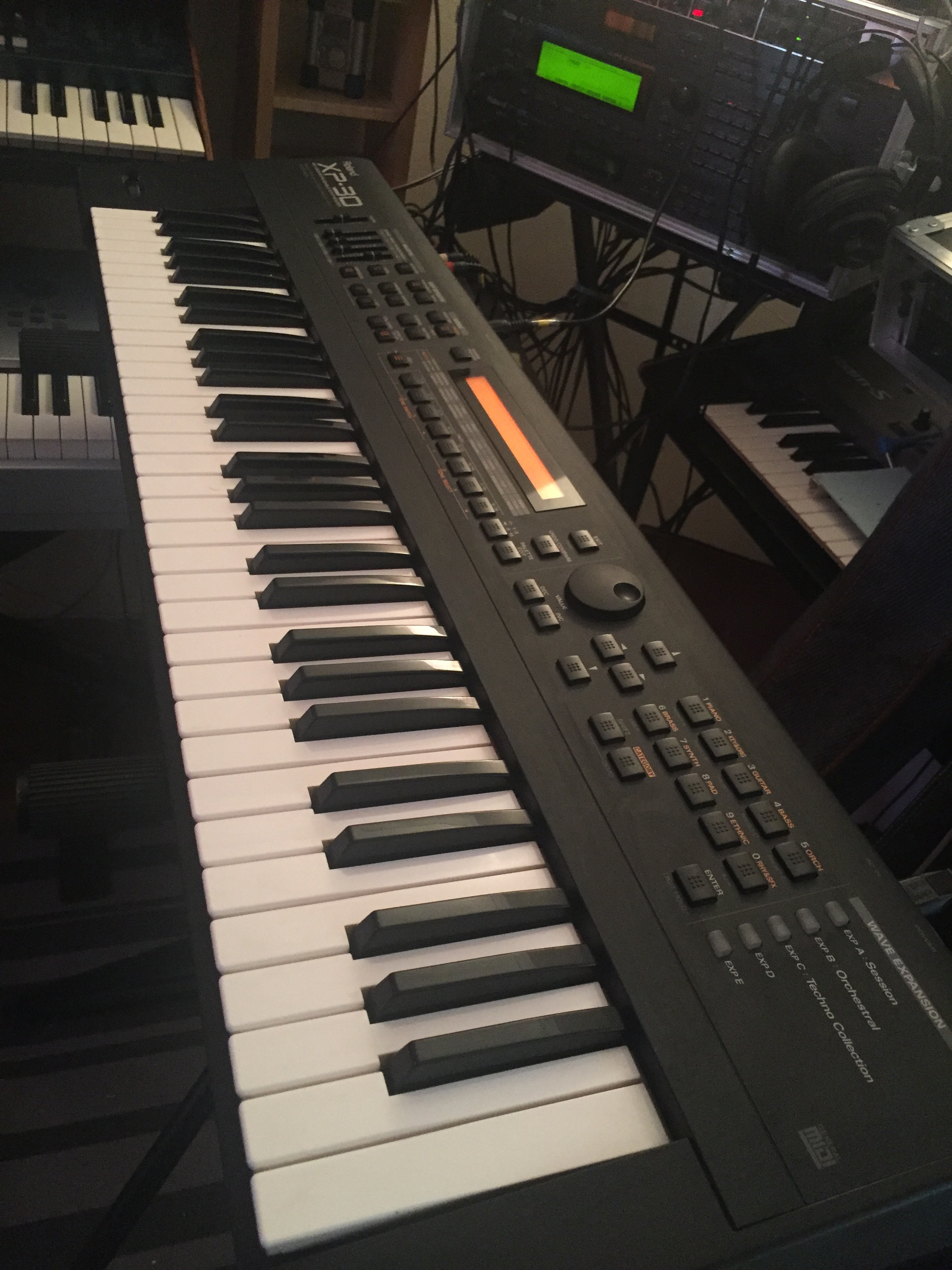 XP-30 - Roland XP-30 - Audiofanzine