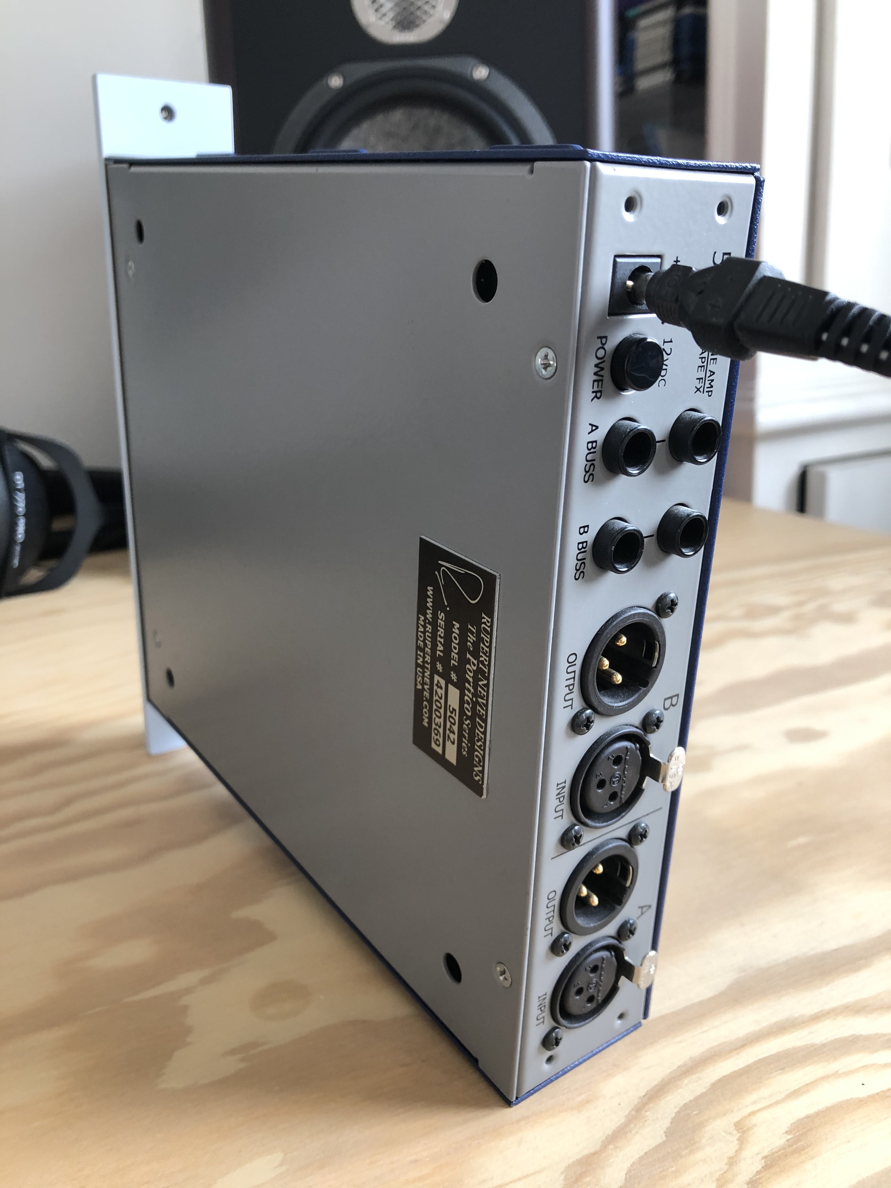 Portico 5042 - Rupert Neve Designs Portico 5042 - Audiofanzine