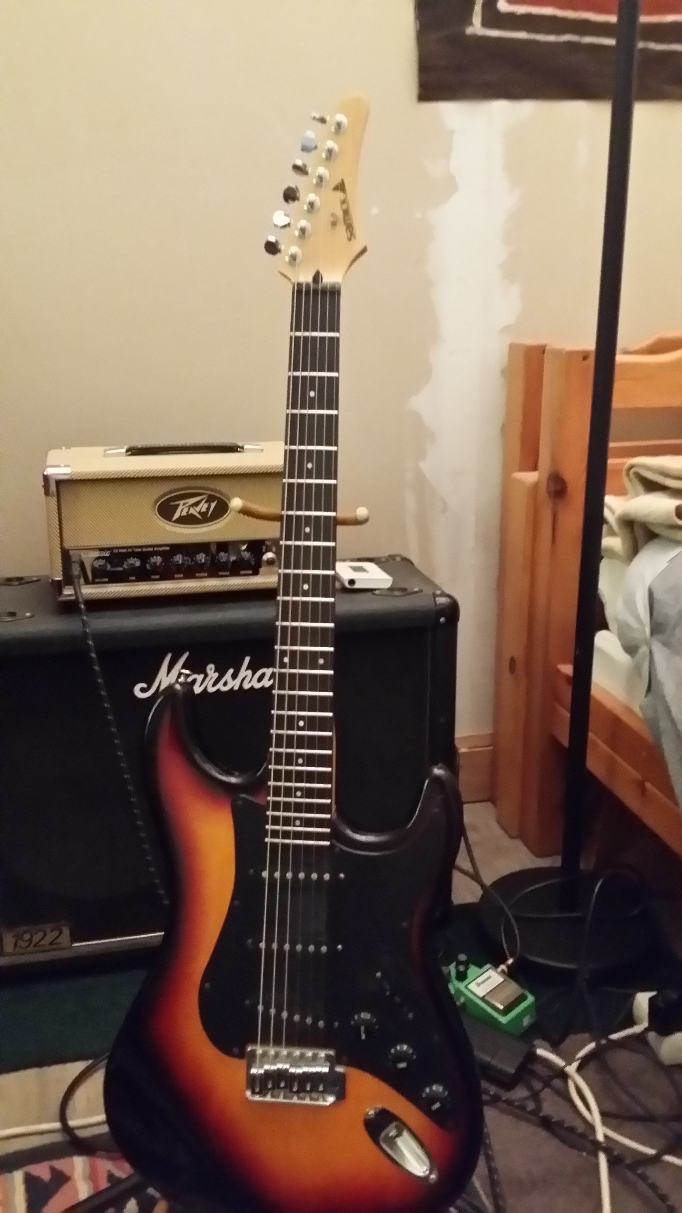 STRATOCASTER - Samick Stratocaster - Audiofanzine