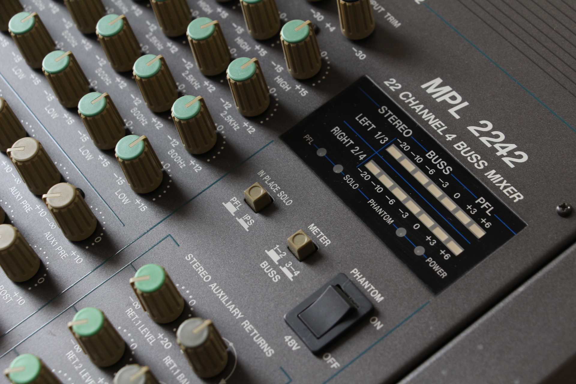 MPL2242 - Samson Technologies MPL2242 - Audiofanzine