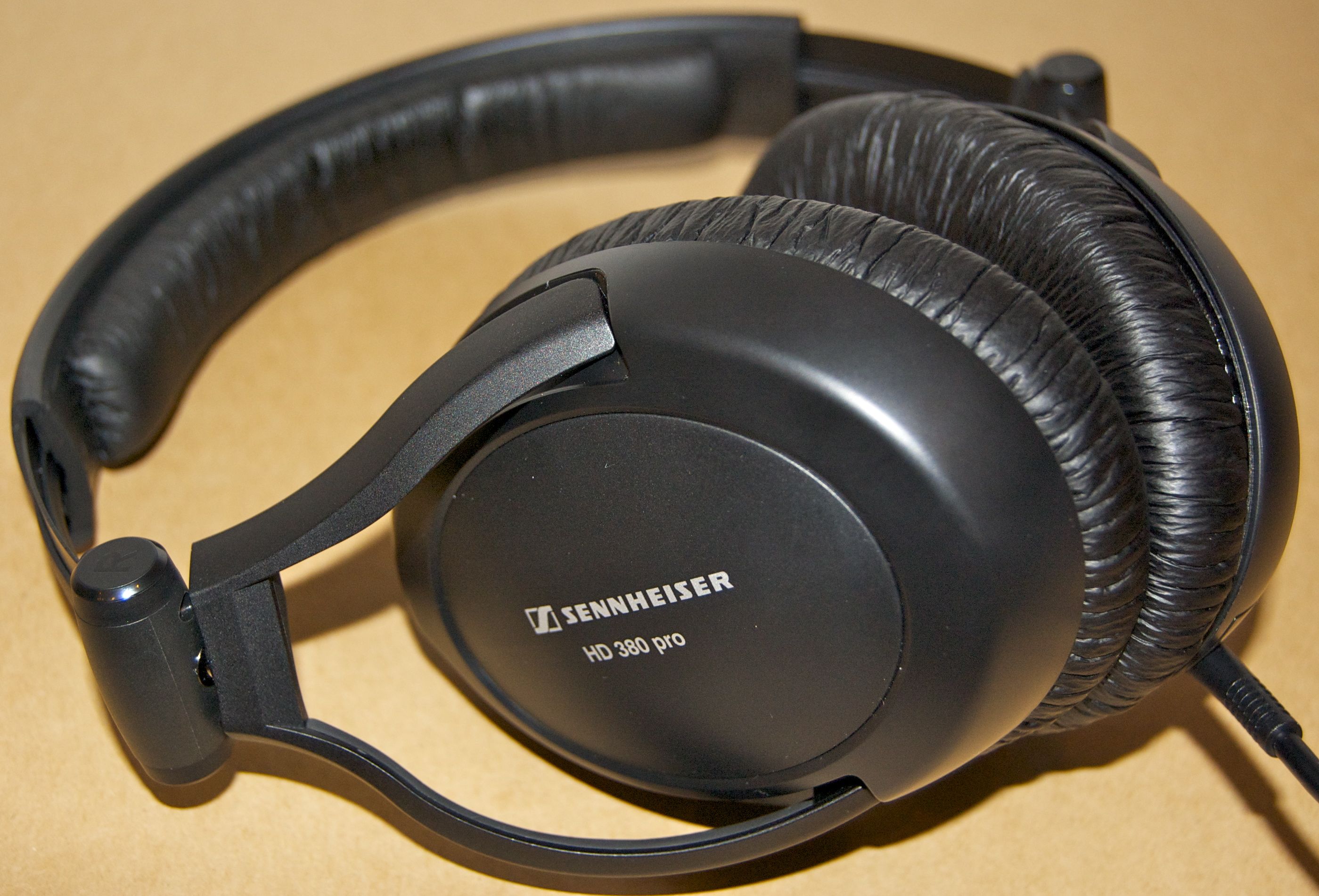 Sennheiser HD 380 Pro image (#1625596) - Audiofanzine