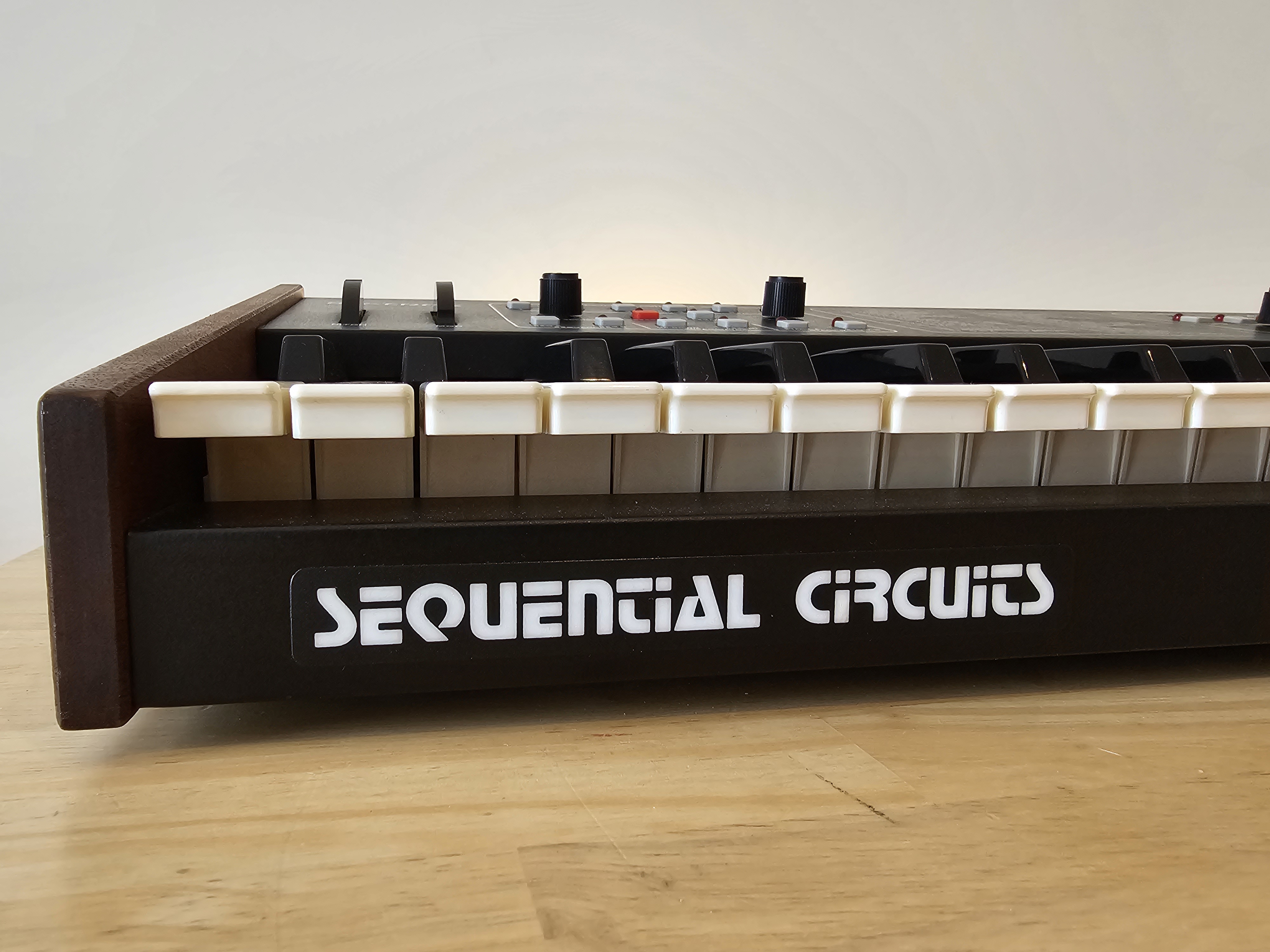 Six-Trak - Sequential Circuits Six-Trak - Audiofanzine