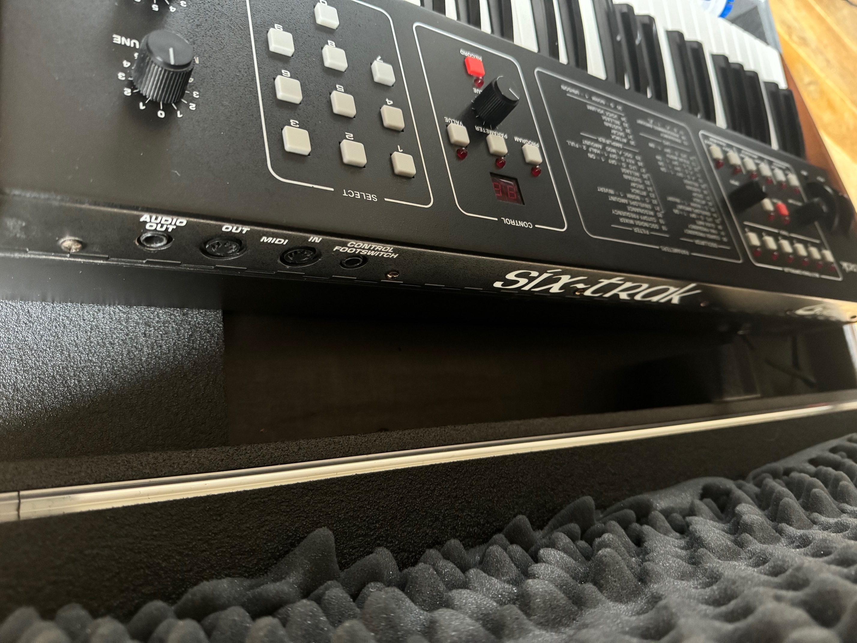 Six-Trak - Sequential Circuits Six-Trak - Audiofanzine