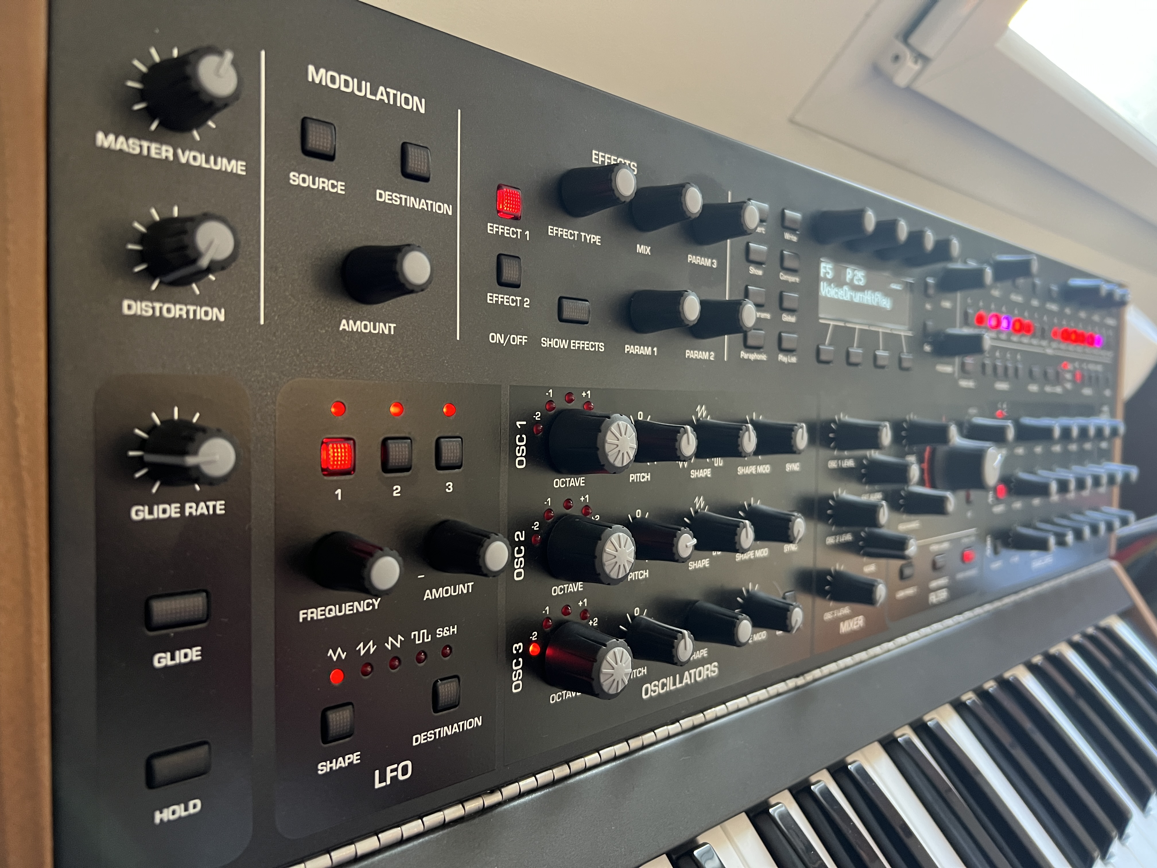 Pro 3 SE - Sequential Pro 3 SE - Audiofanzine