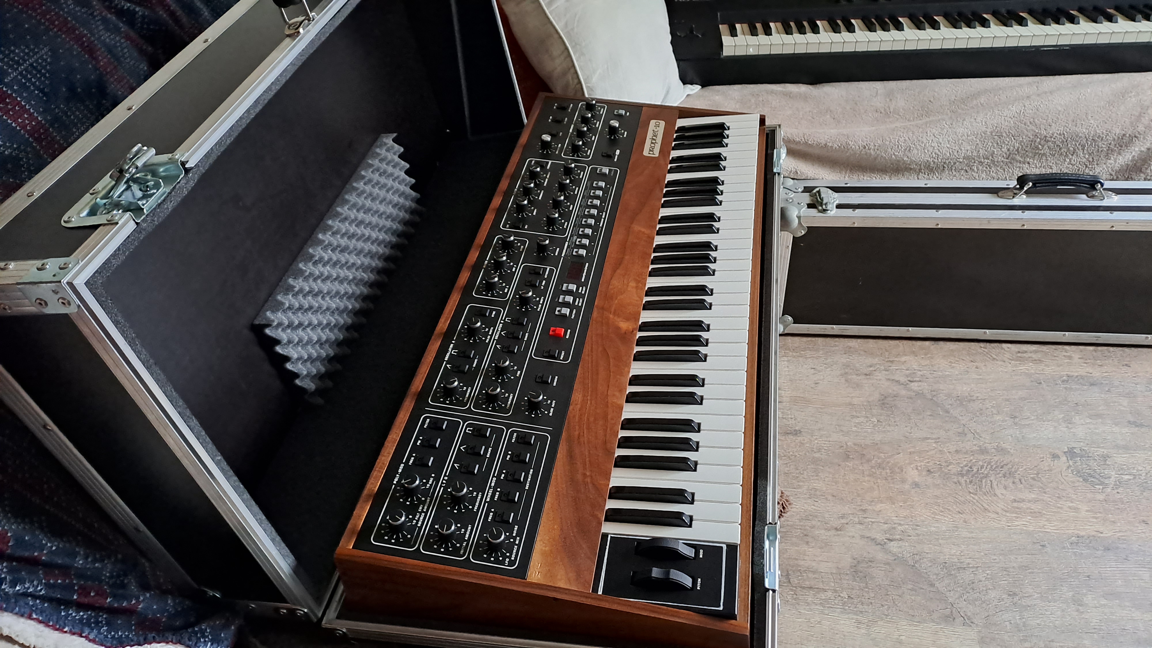 Prophet 10 Rev4 - Sequential Prophet 10 Rev4 - Audiofanzine